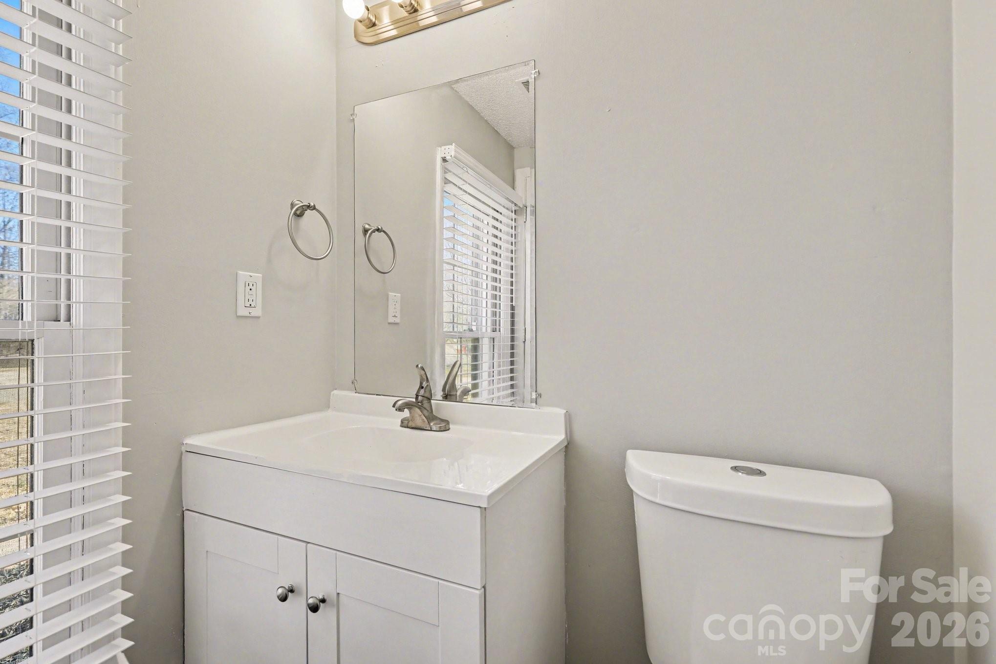 Photo 8 of 5932 Scots Bluff Drive, Charlotte, NC