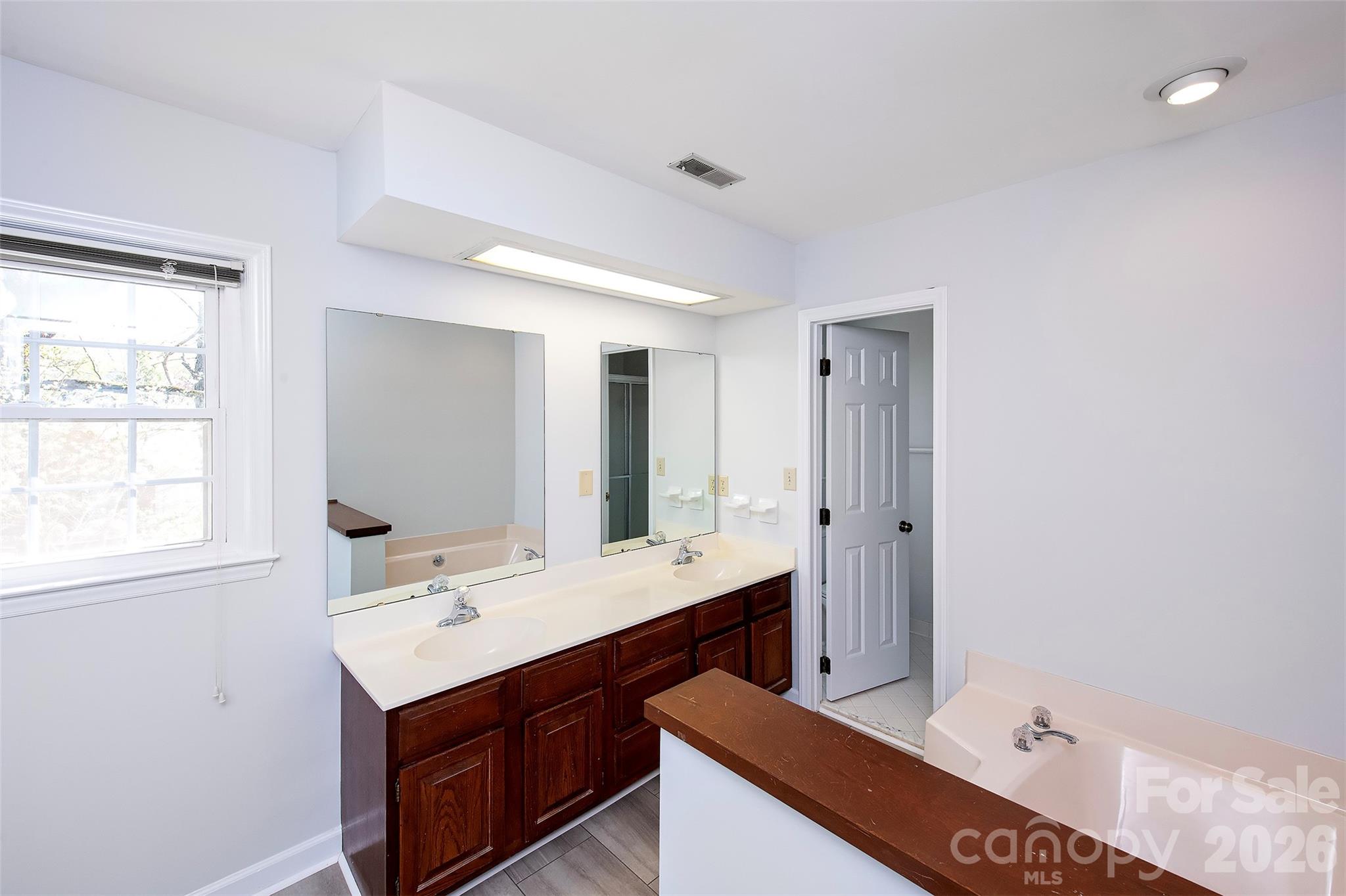 Photo 35 of 4248 Woodglen Lane, Charlotte, NC