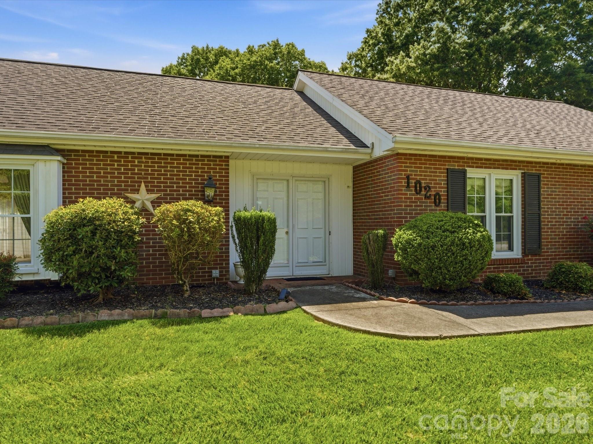 Photo 4 of 1020 Longreen Drive, Kernersville, NC