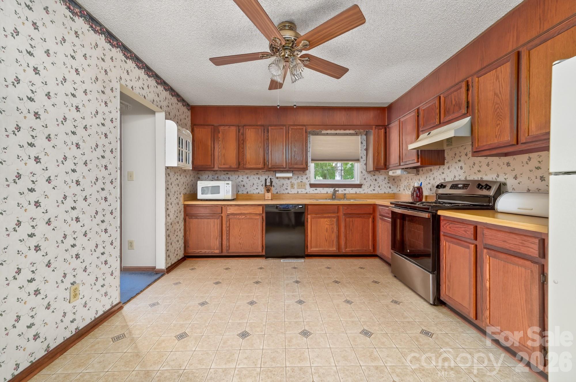Photo 12 of 10730 Coachman Circle, Charlotte, NC