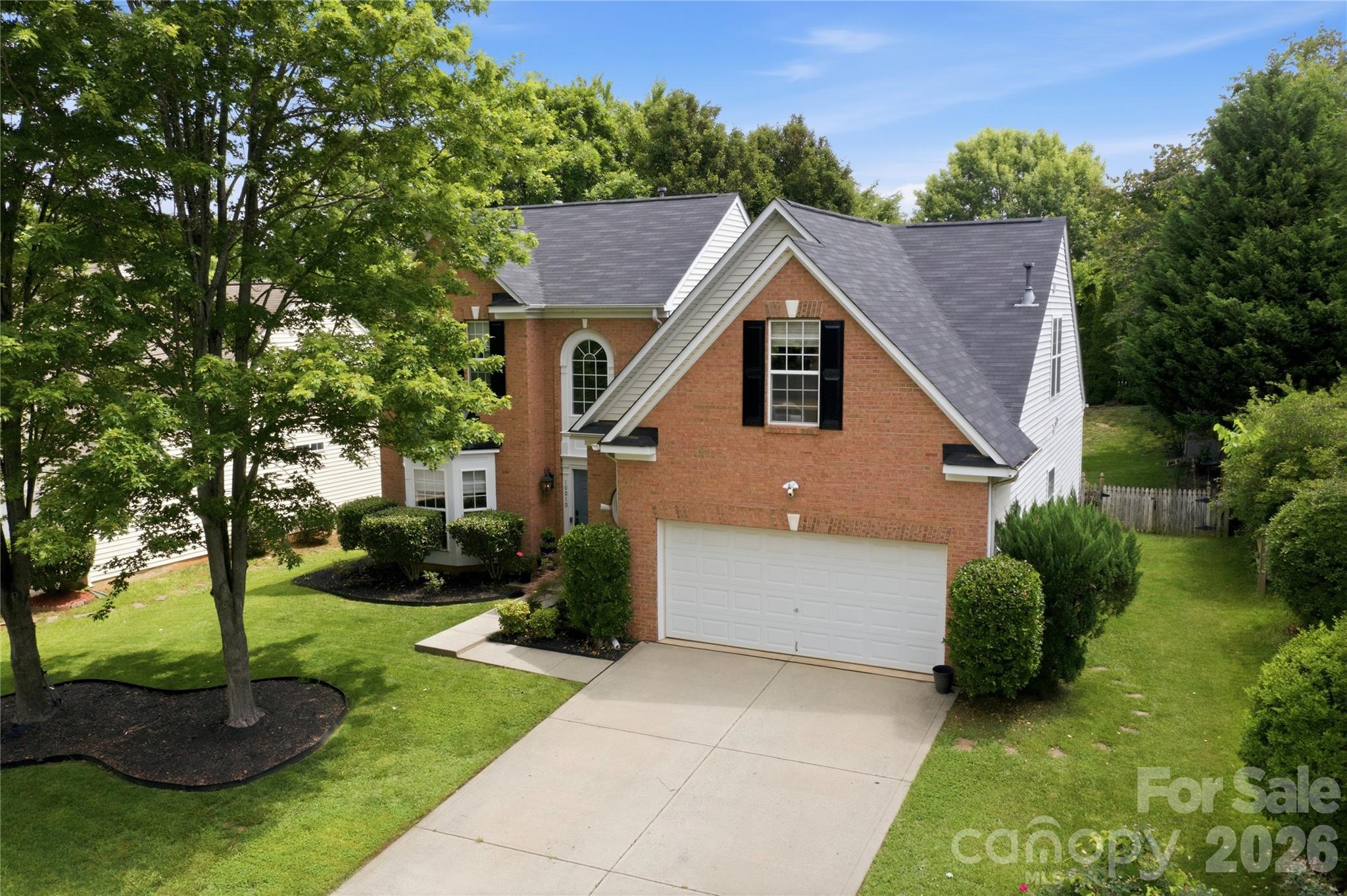 Photo 2 of 10010 Spring Park Drive, Charlotte, NC