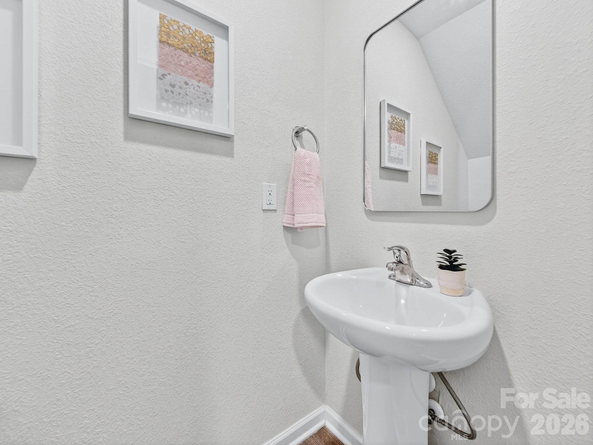 Photo 4 of 8128 Derby Woods Lane, Charlotte, NC
