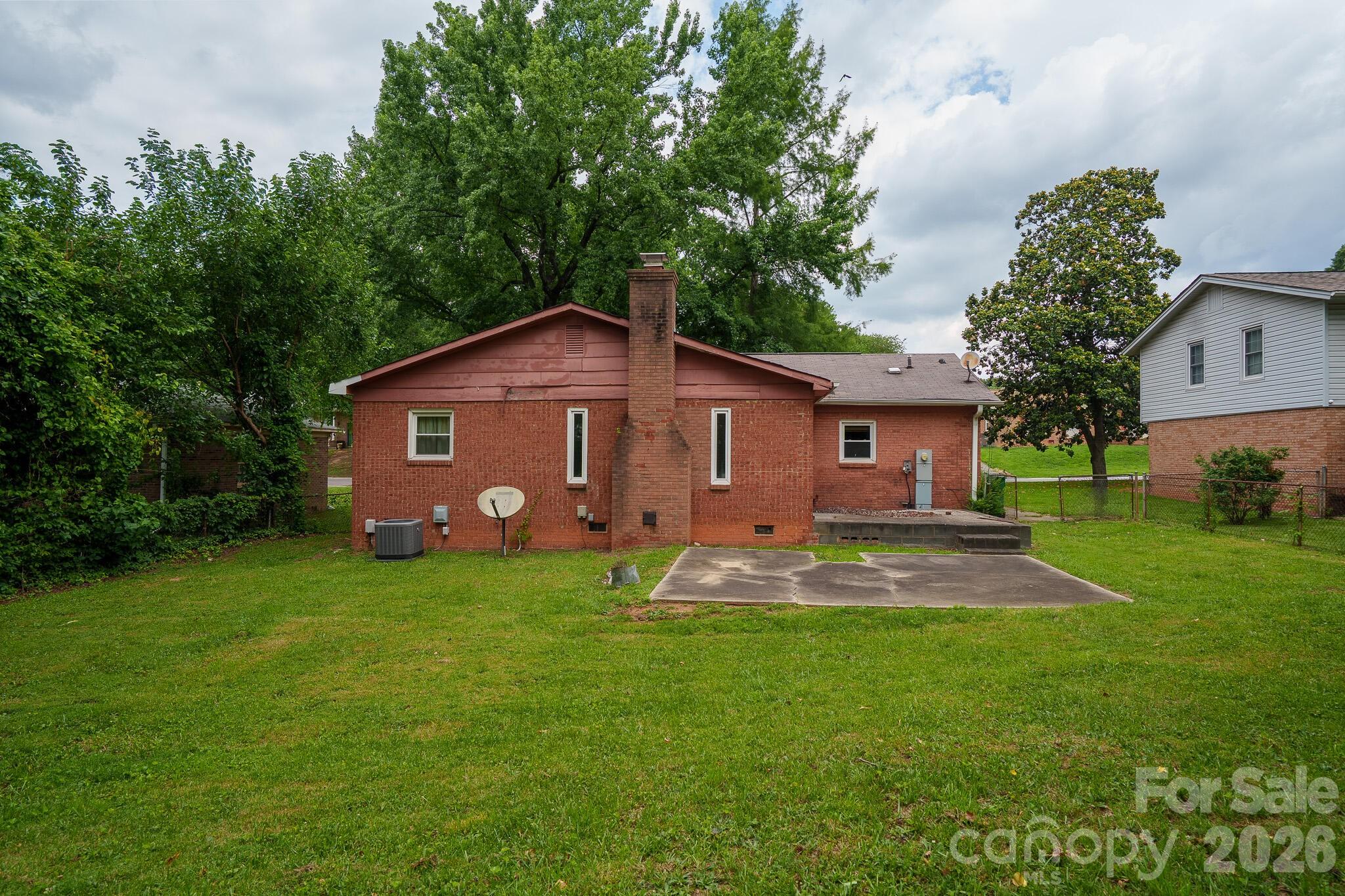 Photo 26 of 1616 Mcallister Drive, Charlotte, NC