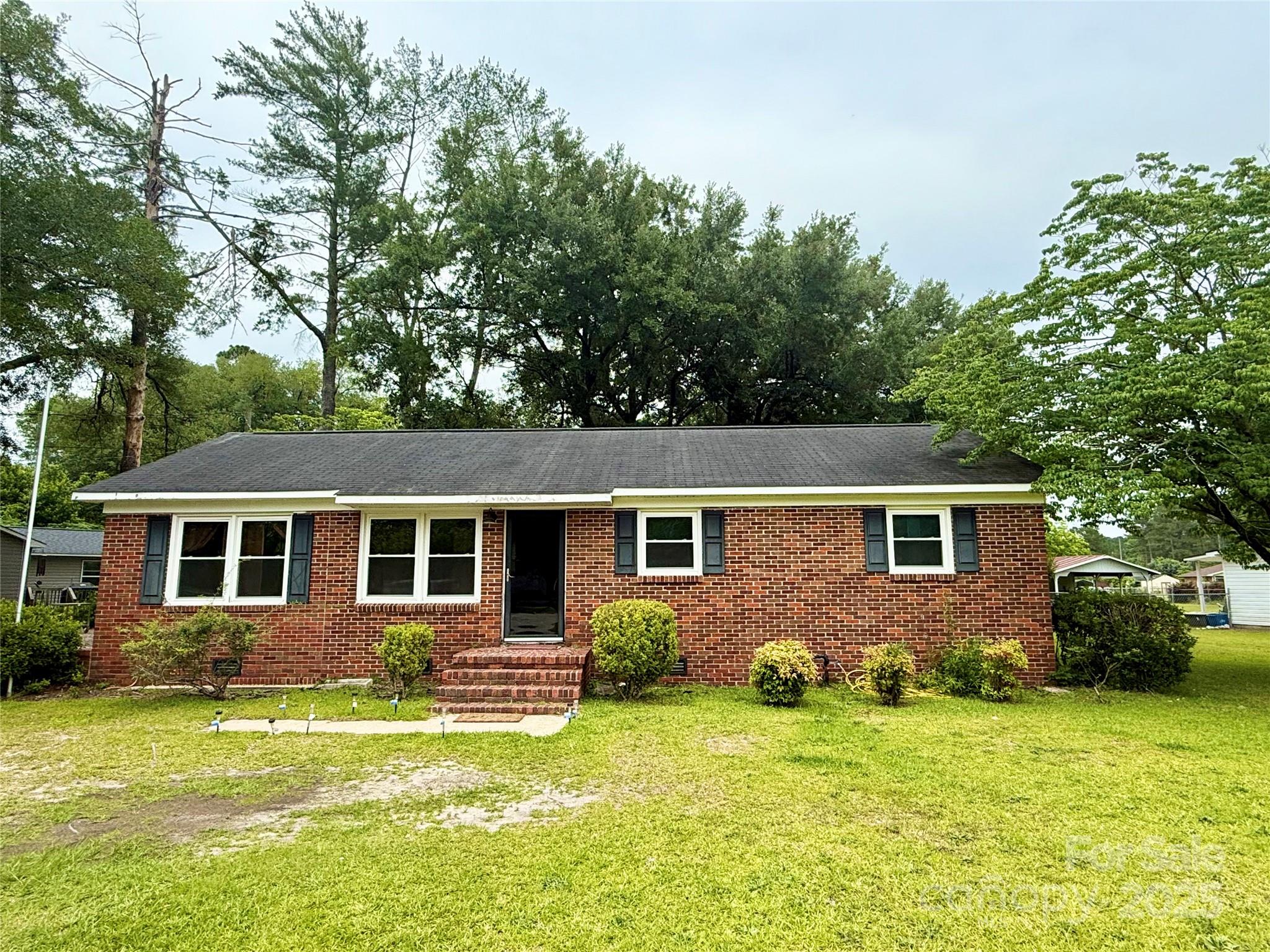 101 Windsor Drive, Cheraw, SC