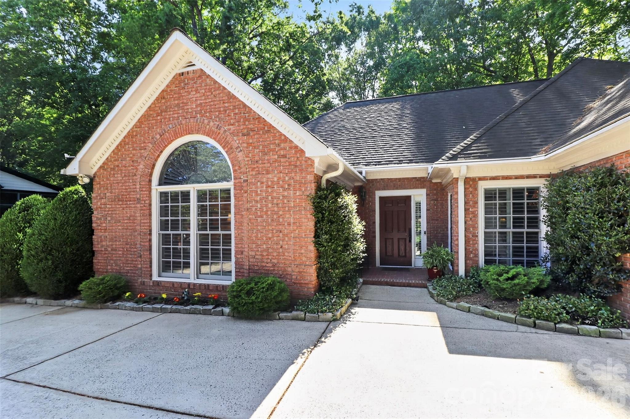 Photo 3 of 8902 Taunton Drive, Huntersville, NC