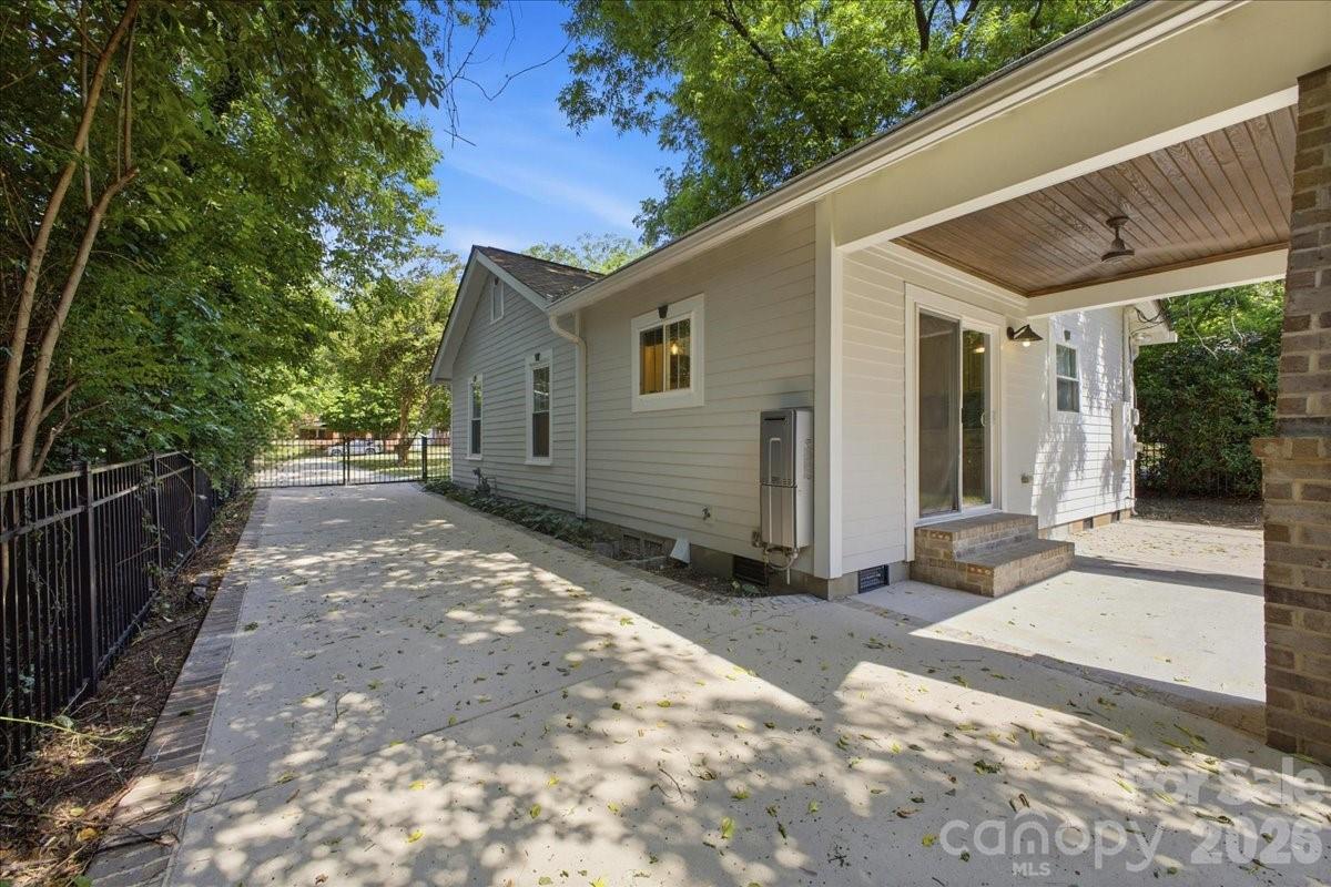 813 Walnut Avenue, Charlotte, NC - photo 36 of 44