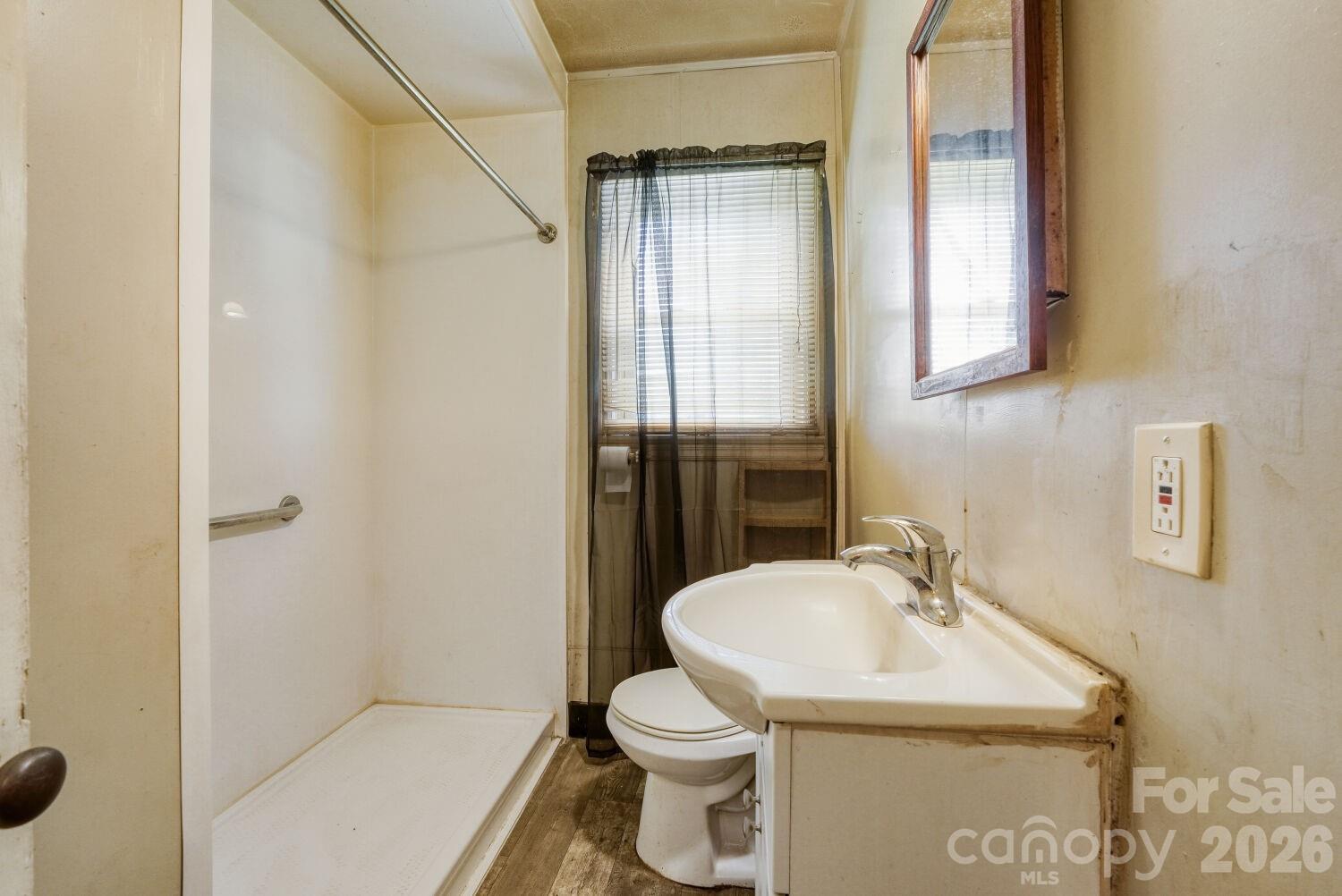 Home for sale at 2316 Edison Street, Charlotte, NC — photo 9 of 11