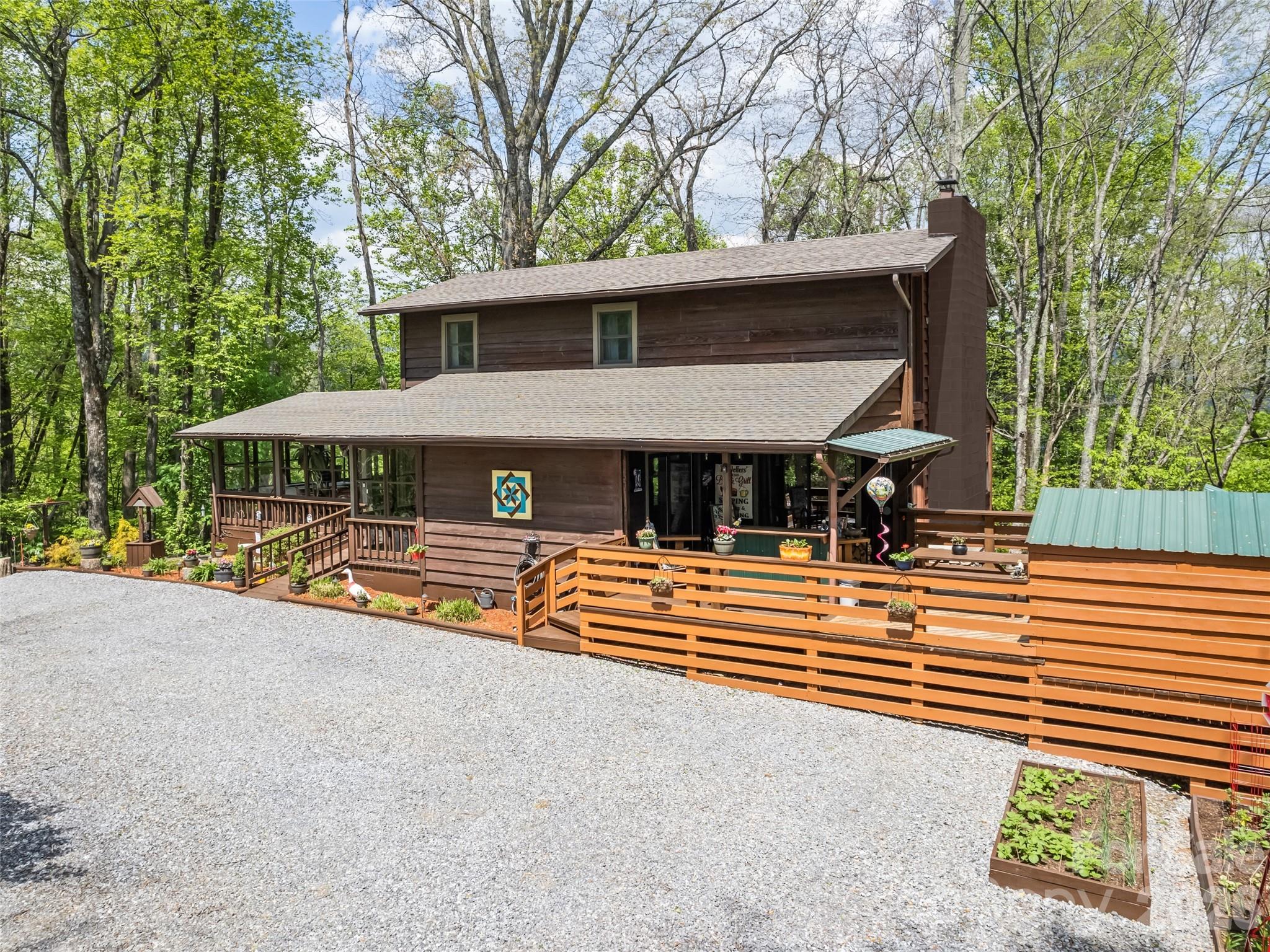 Photo 3 of 2863 Heath Peak Road, Waynesville, NC