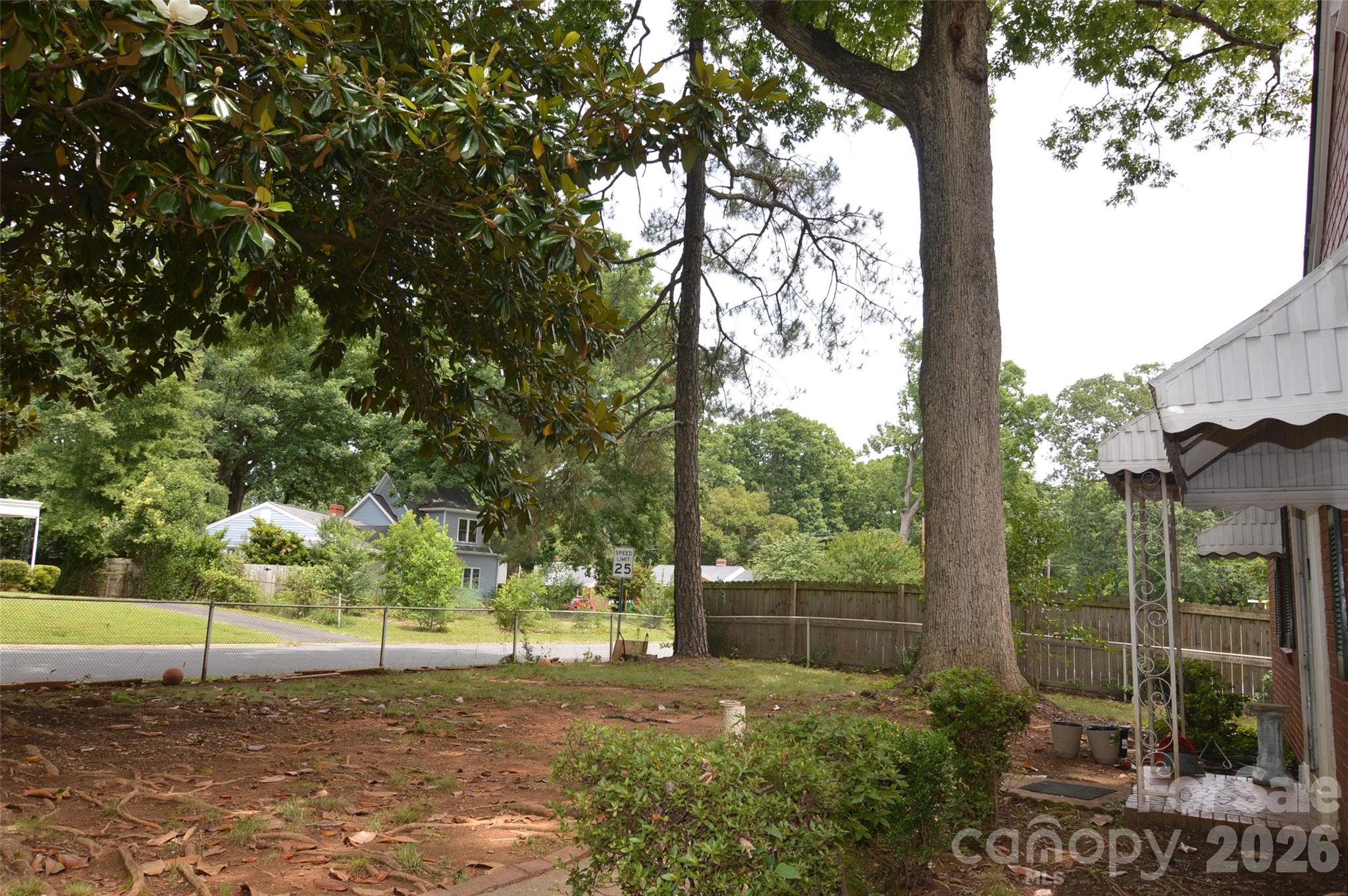 Photo 12 of 2111 Dickens Avenue, Charlotte, NC