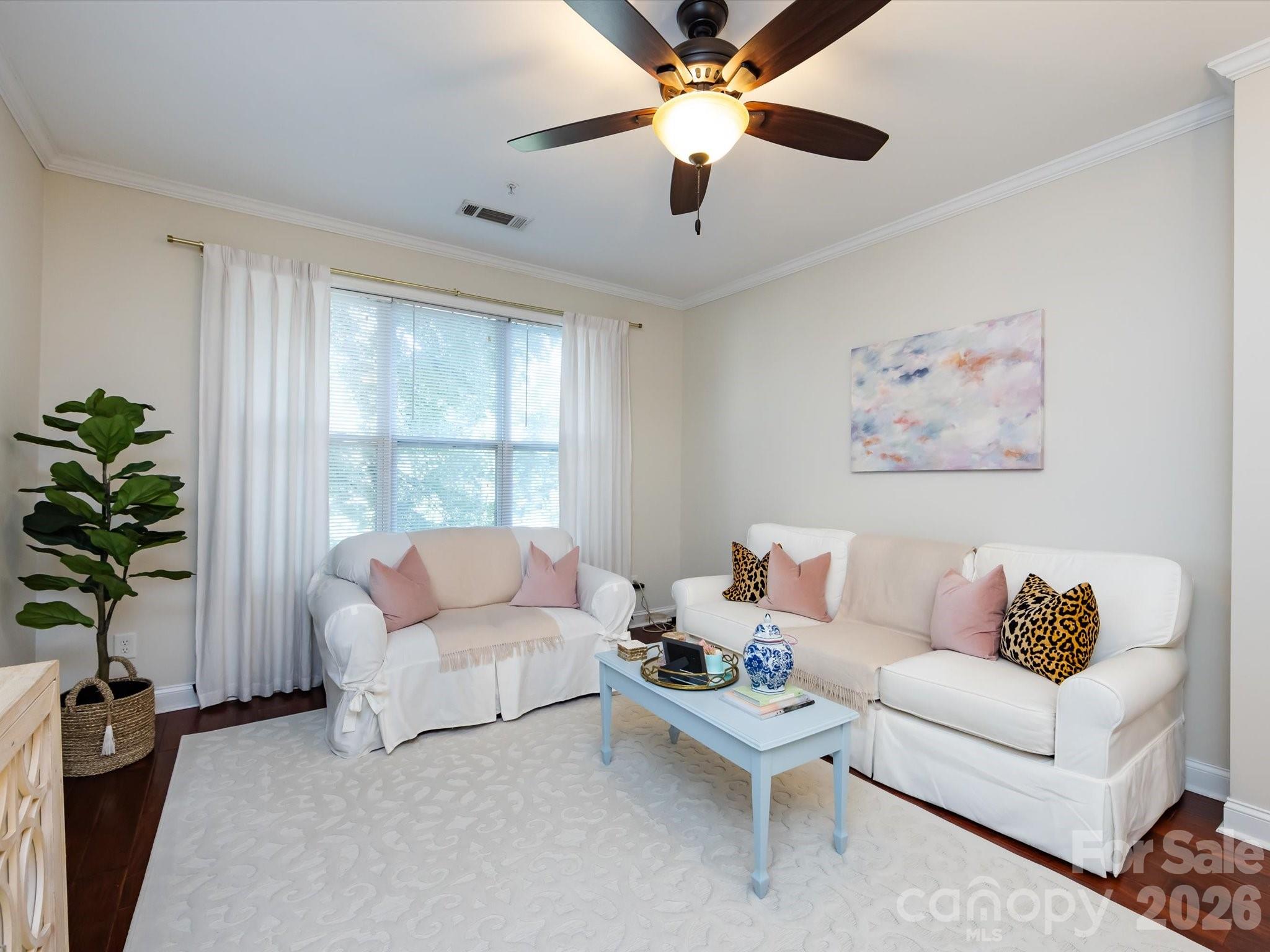 Photo 2 of 1000 E Woodlawn Road113, Charlotte, NC