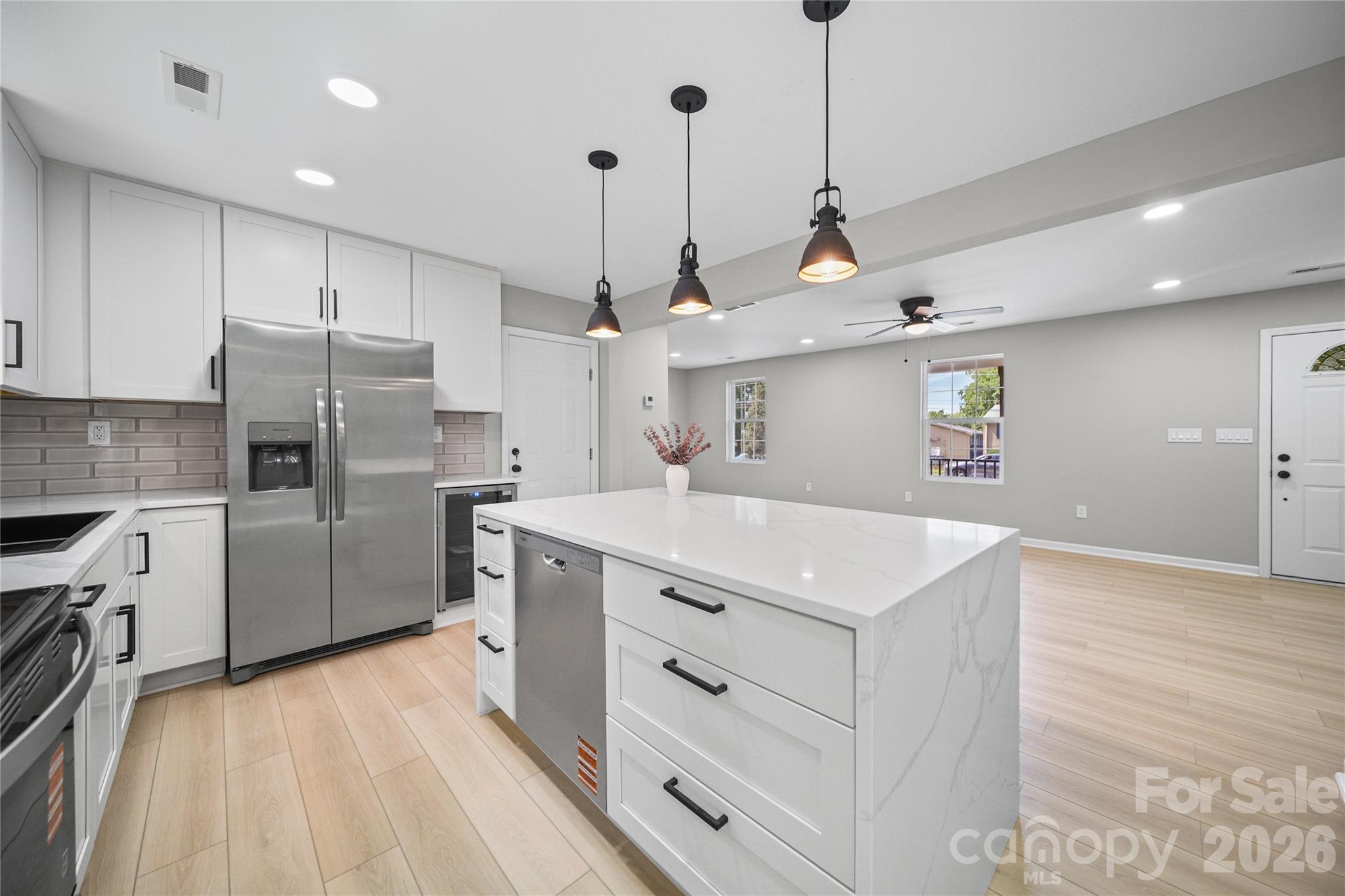Photo 6 of 1421 Tyvola Road, Charlotte, NC