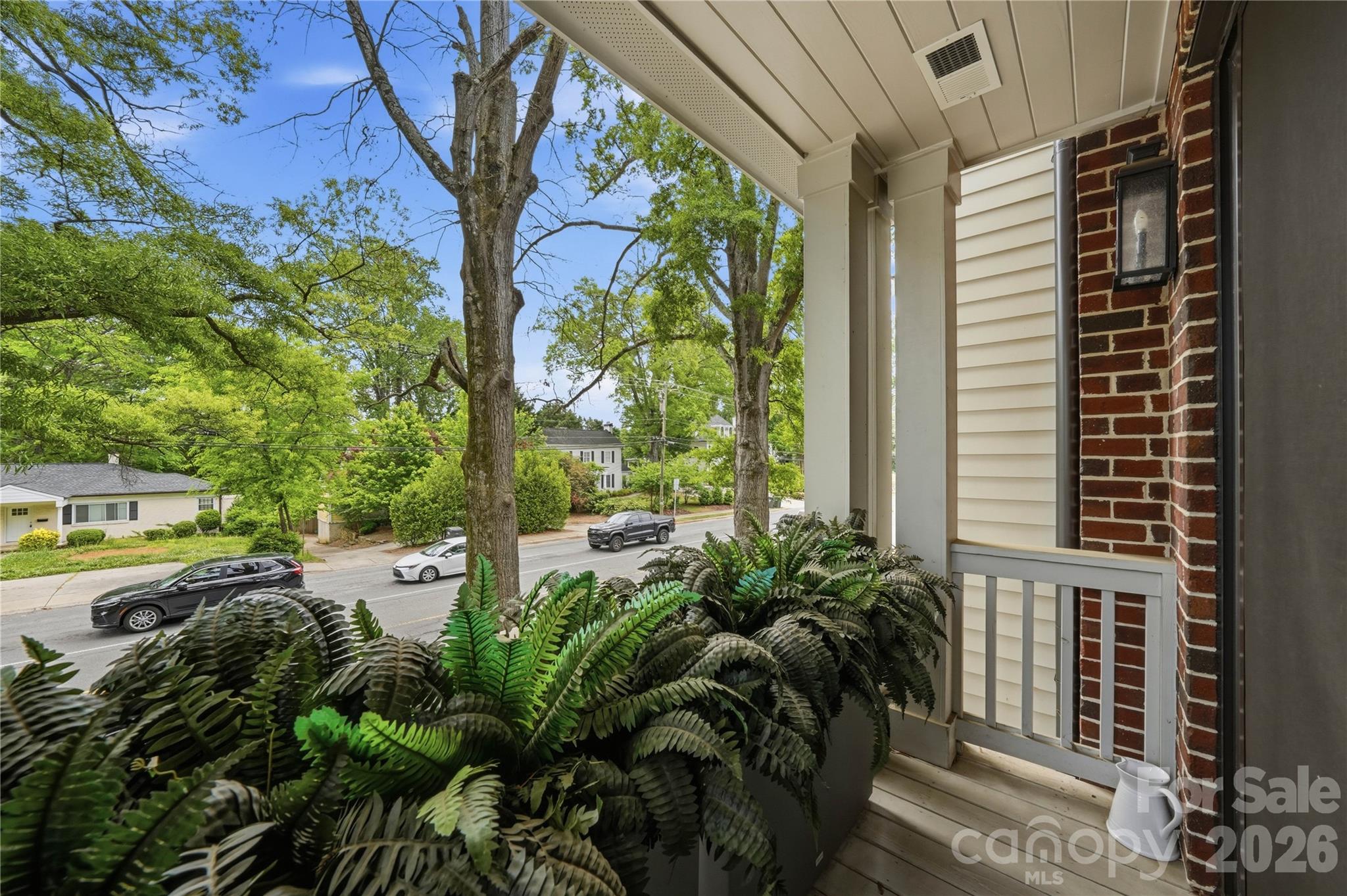 Photo 3 of 3060 Selwyn Avenue, Charlotte, NC