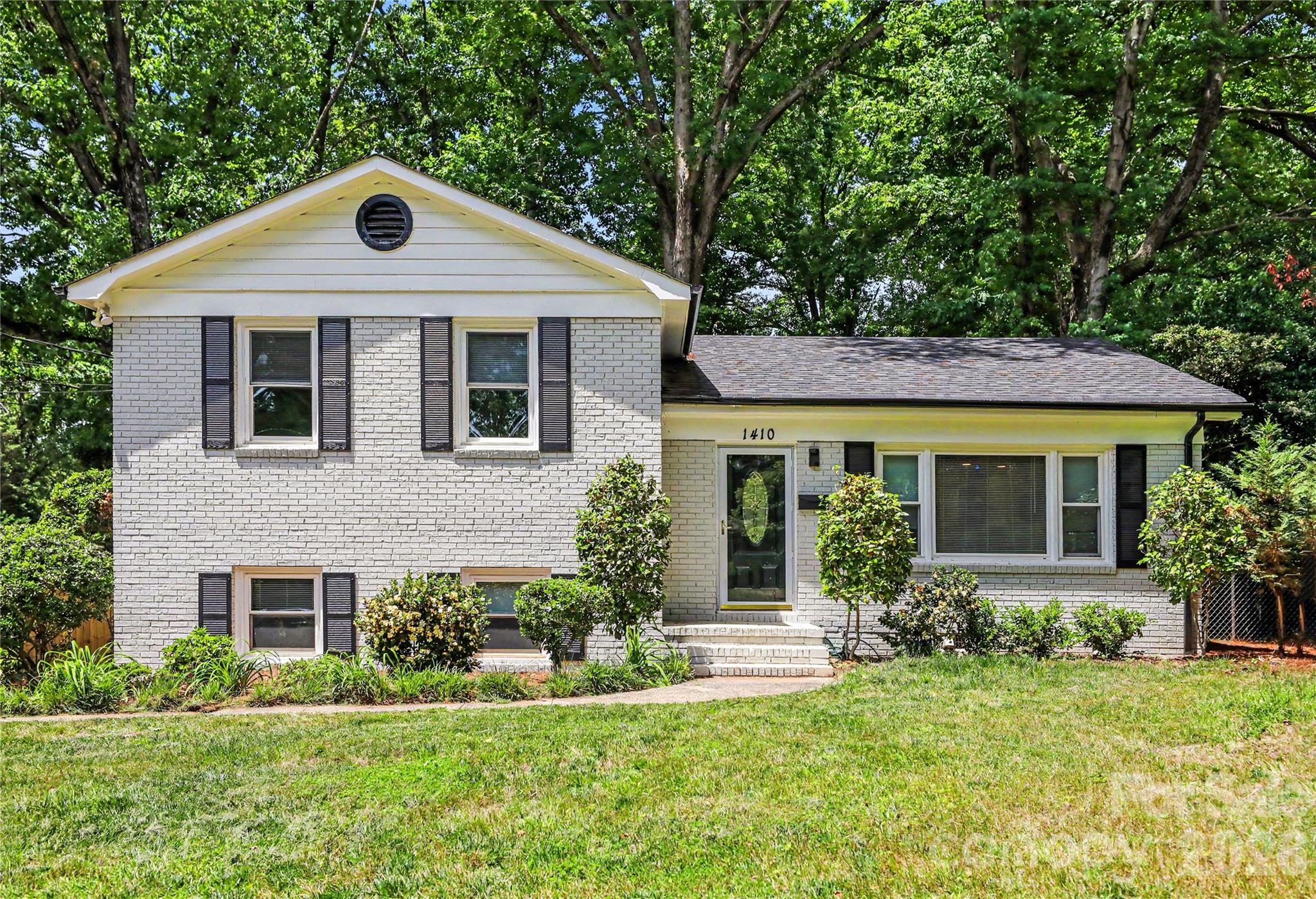 1410 Burnley Road, Charlotte, NC - photo 1 of 31