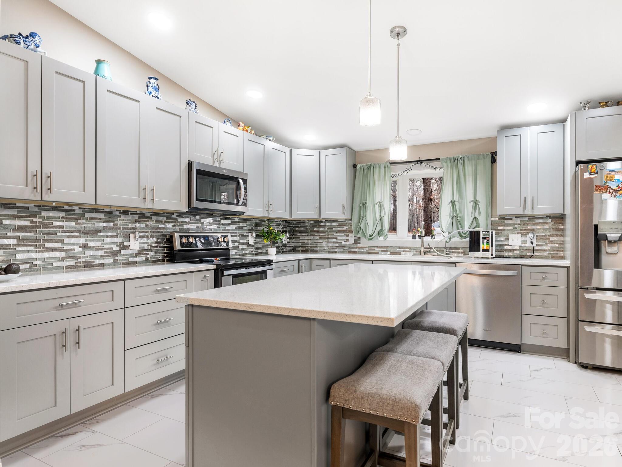 Photo 2 of 2219 Wade Funderburk Road, Pageland, SC