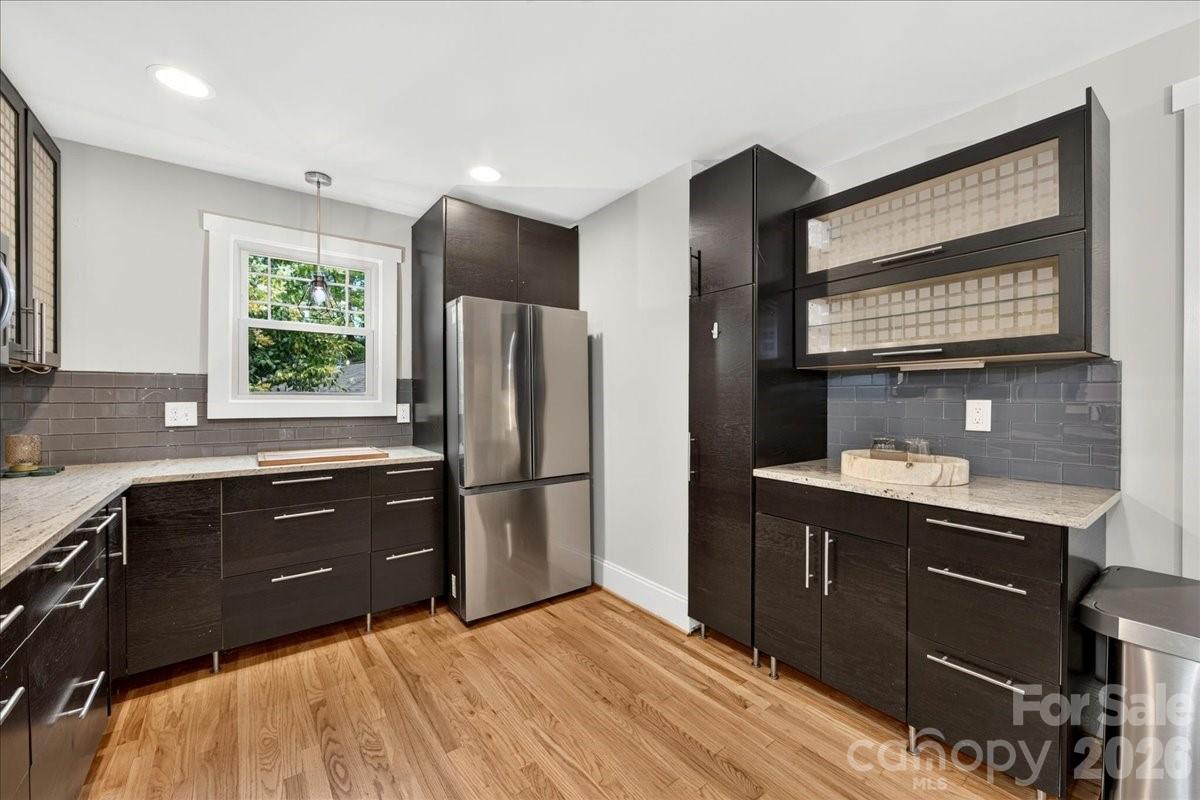 Home for sale at 2120 Dalehurst Drive, Charlotte, NC — photo 14 of 40