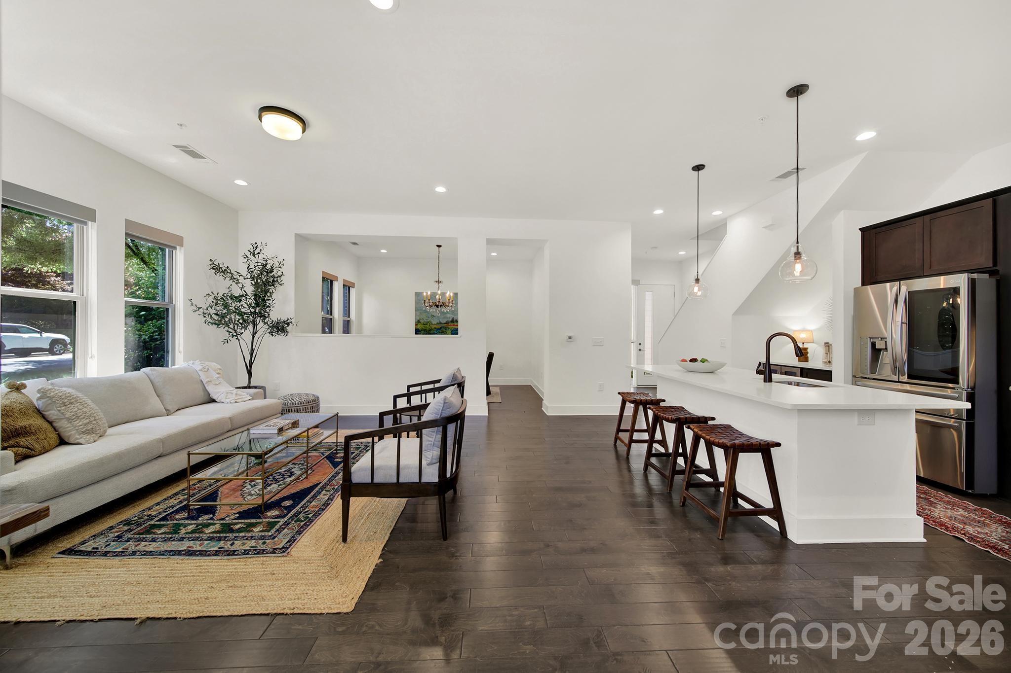 Photo 3 of 1500 Kenilworth Avenue, Charlotte, NC