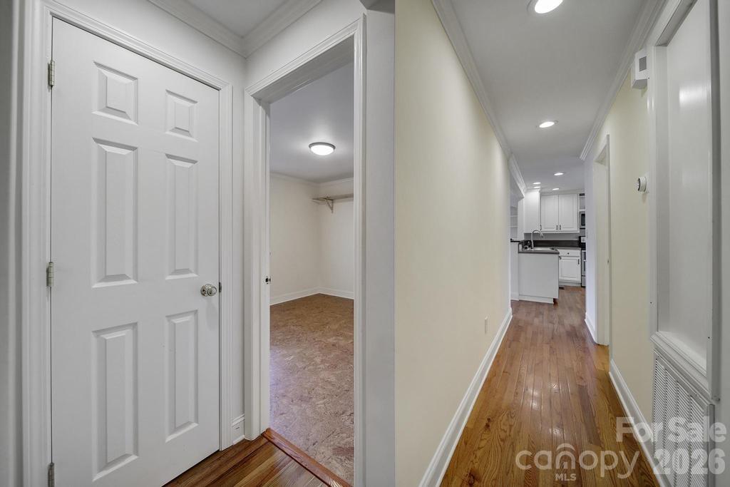 Photo 17 of 2715 Springway Drive, Charlotte, NC
