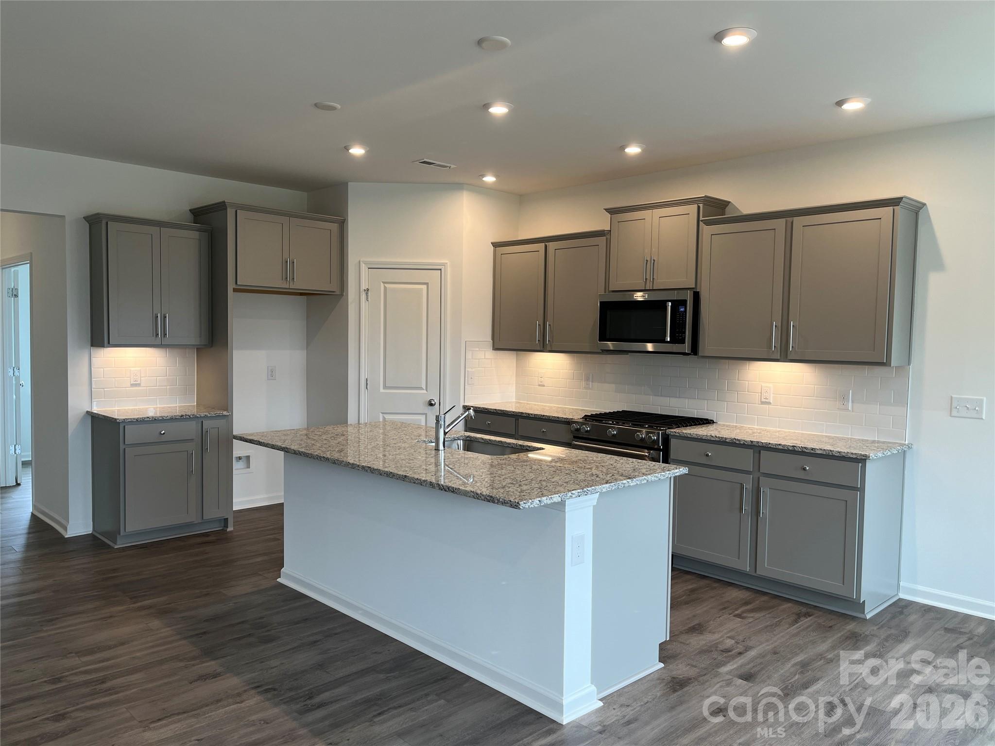 Photo 7 of 12121 Bradshaw Court, Charlotte, NC