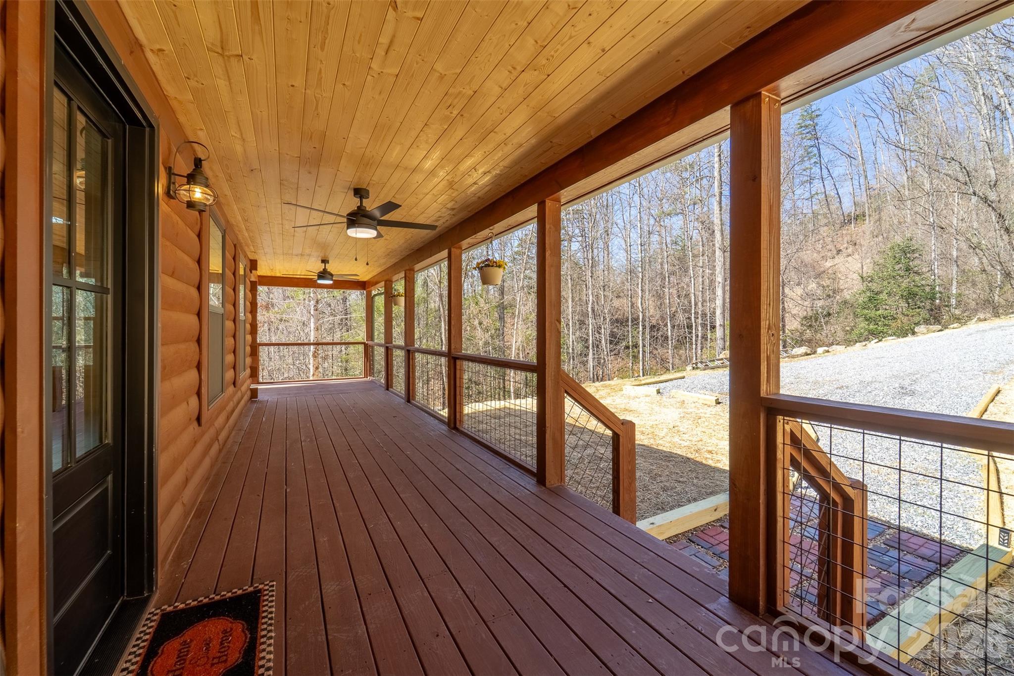 677 Ridgetop Circle, Whittier, NC - photo 7 of 49