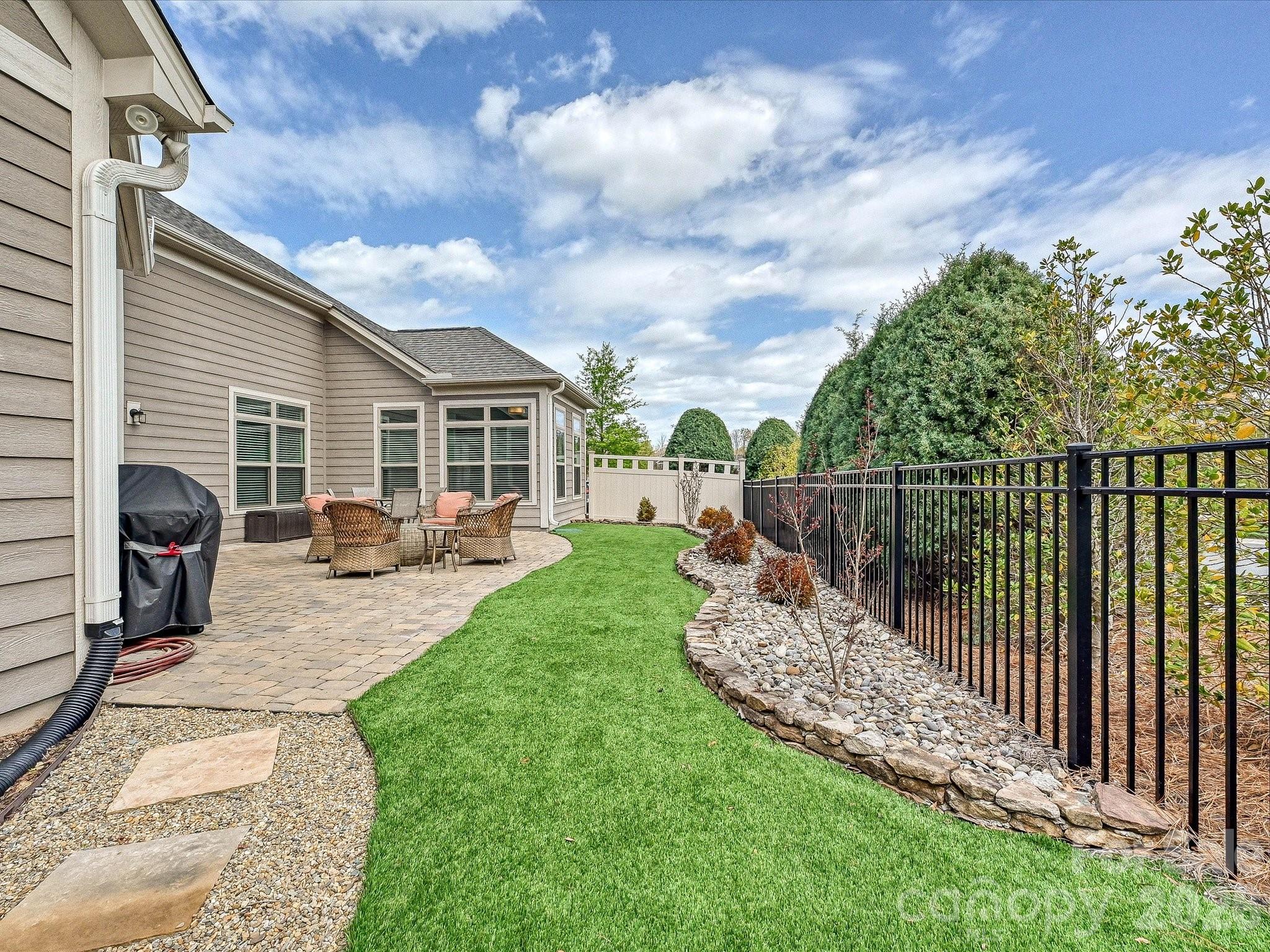 2202 Lincolnshire Lane, Wesley Chapel, NC - photo 33 of 37