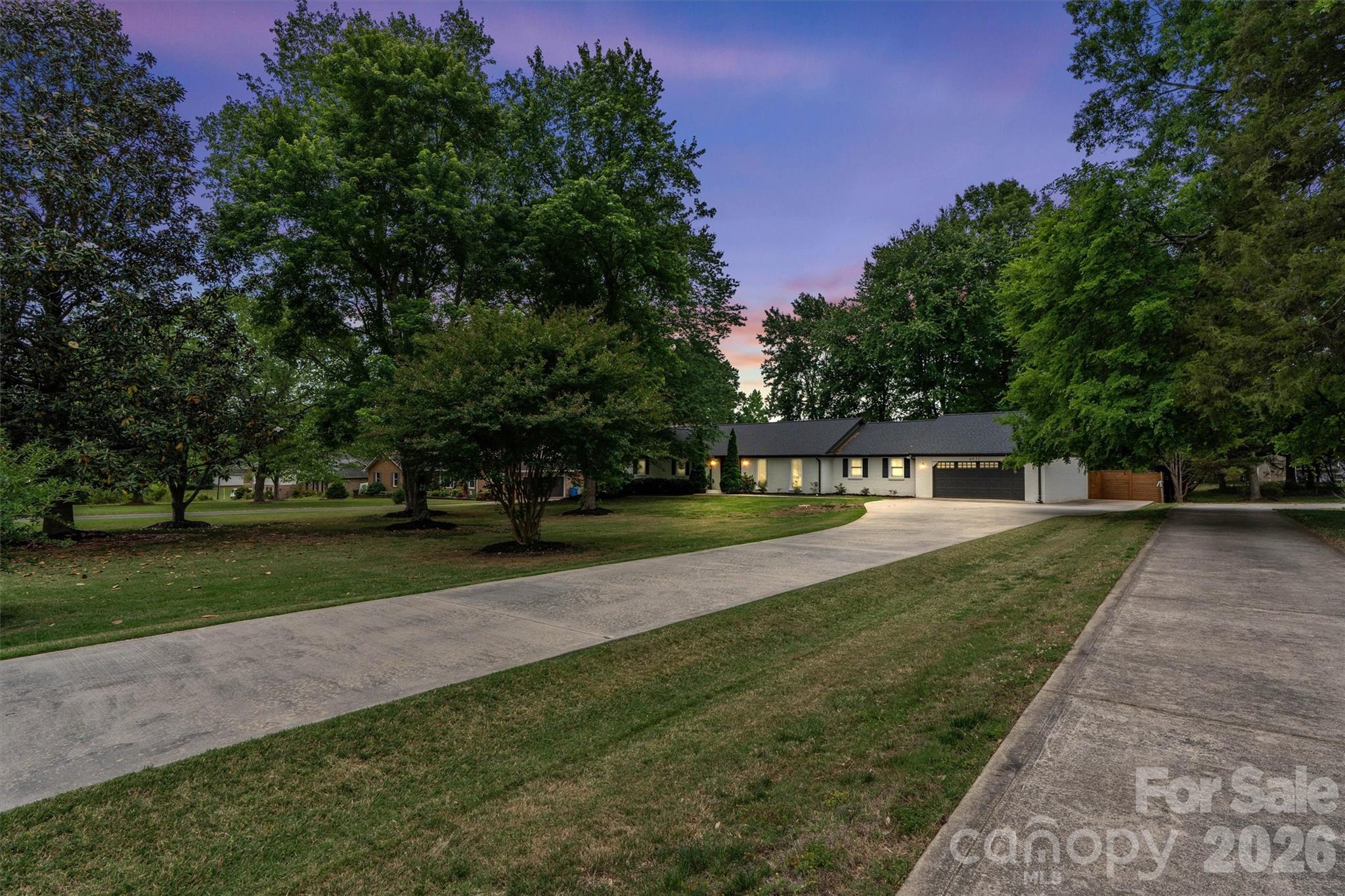 Photo 3 of 6021 Morris Farm Lane, Mint Hill, NC