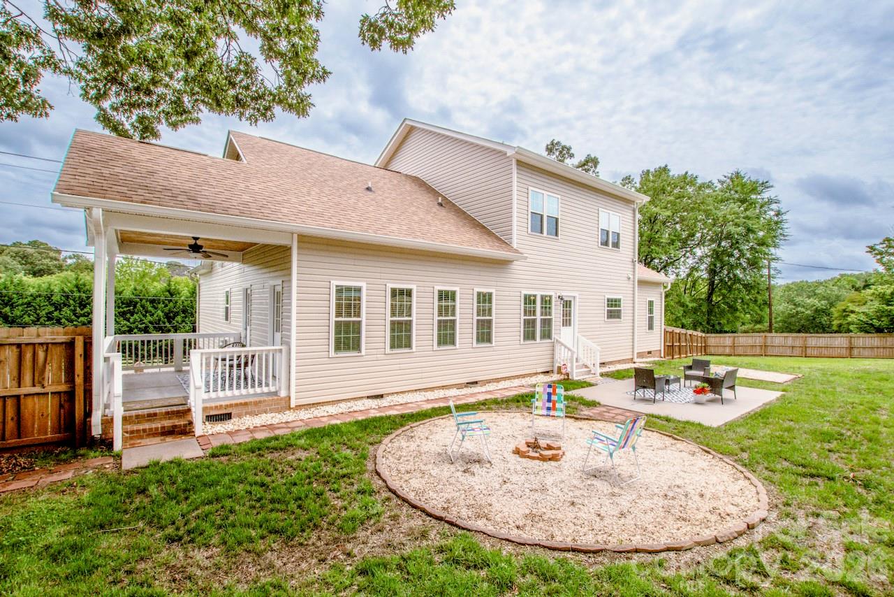 Photo 43 of 3211 Oakdale Road, Charlotte, NC