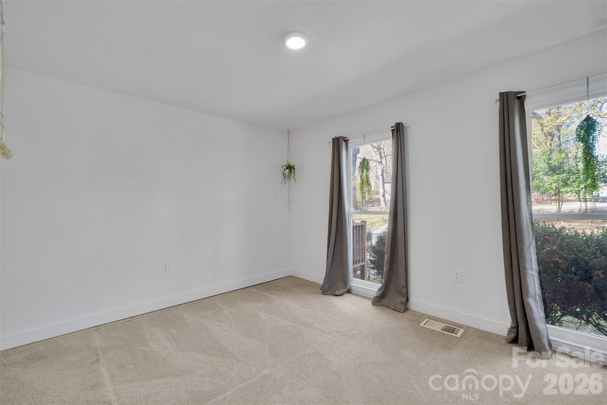 Photo 19 of 301 Hillandale Drive, Charlotte, NC