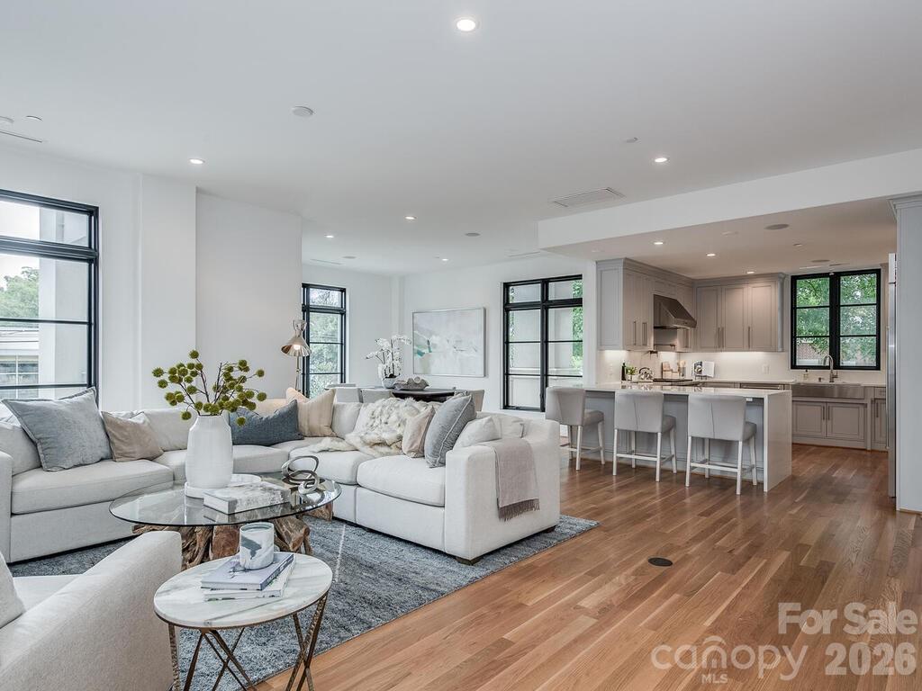 Photo 5 of 1333 Queens RoadD1, Charlotte, NC