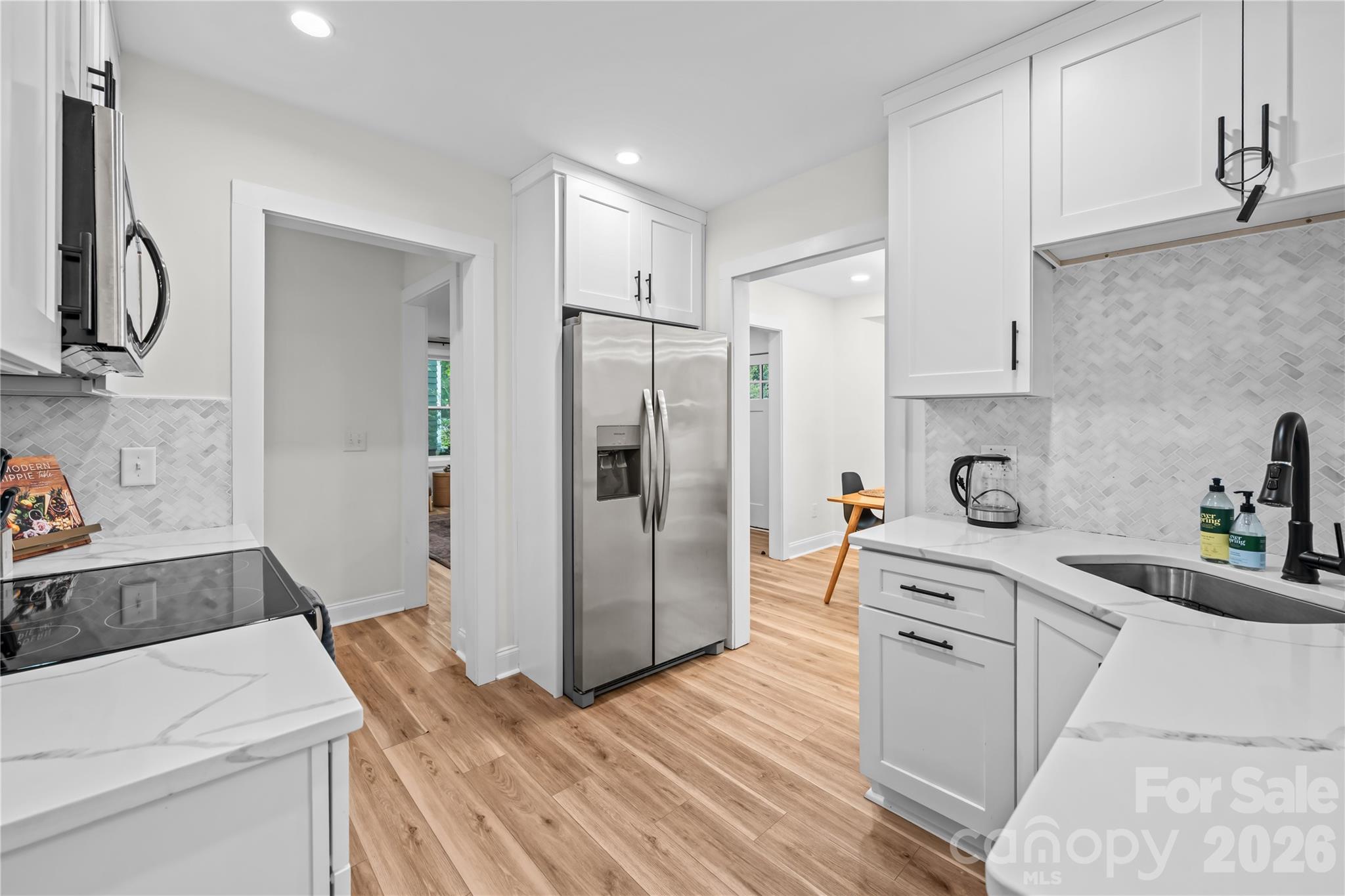 3021 Dogwood Avenue, Charlotte, NC - photo 8 of 19