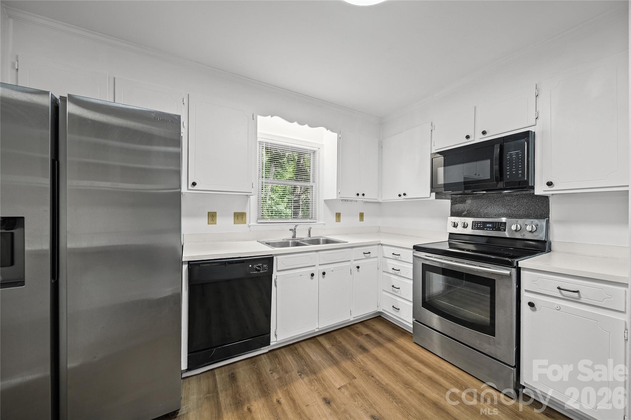 6126 Eagle Peak Drive, Charlotte, NC - photo 14 of 43