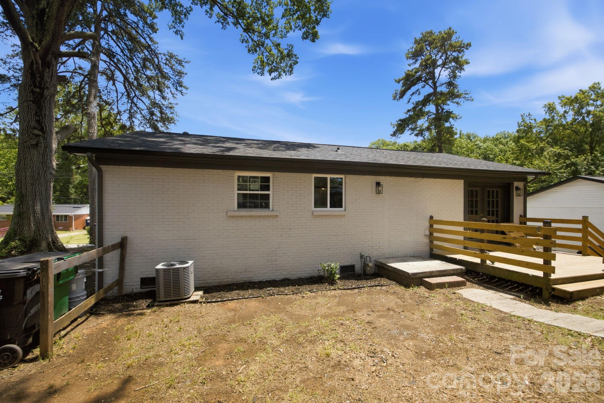 Home for sale at 9401 Feldbank Drive, Charlotte, NC — photo 28 of 42