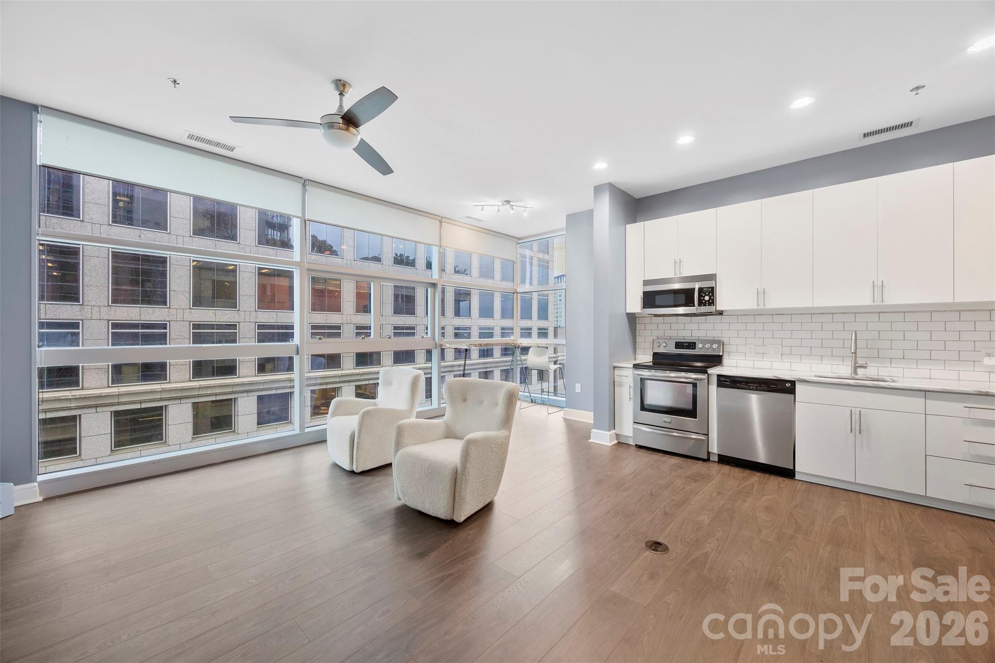 Photo 6 of 333 W Trade Street500, Charlotte, NC