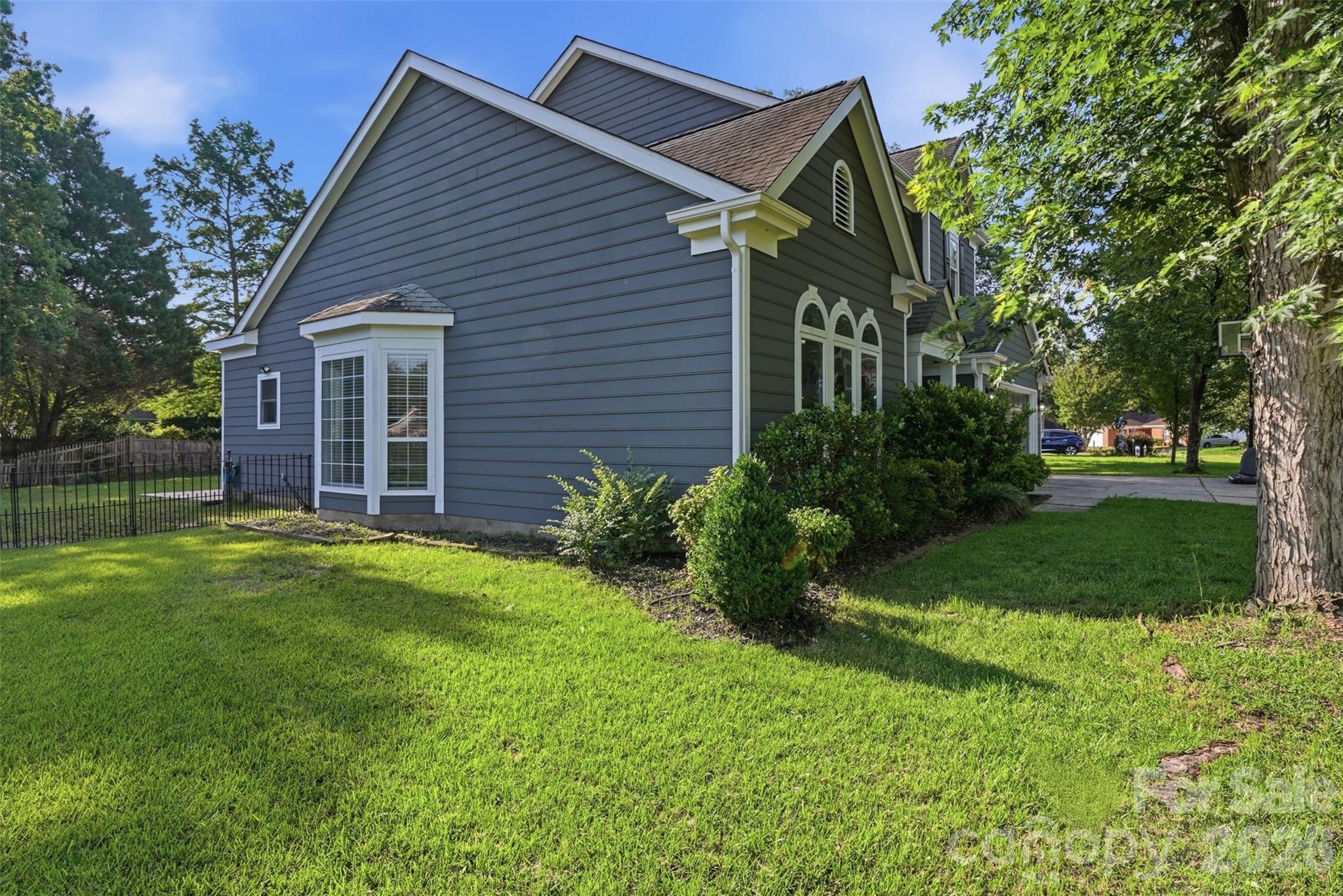 Photo 5 of 12025 Freshwell Road, Charlotte, NC