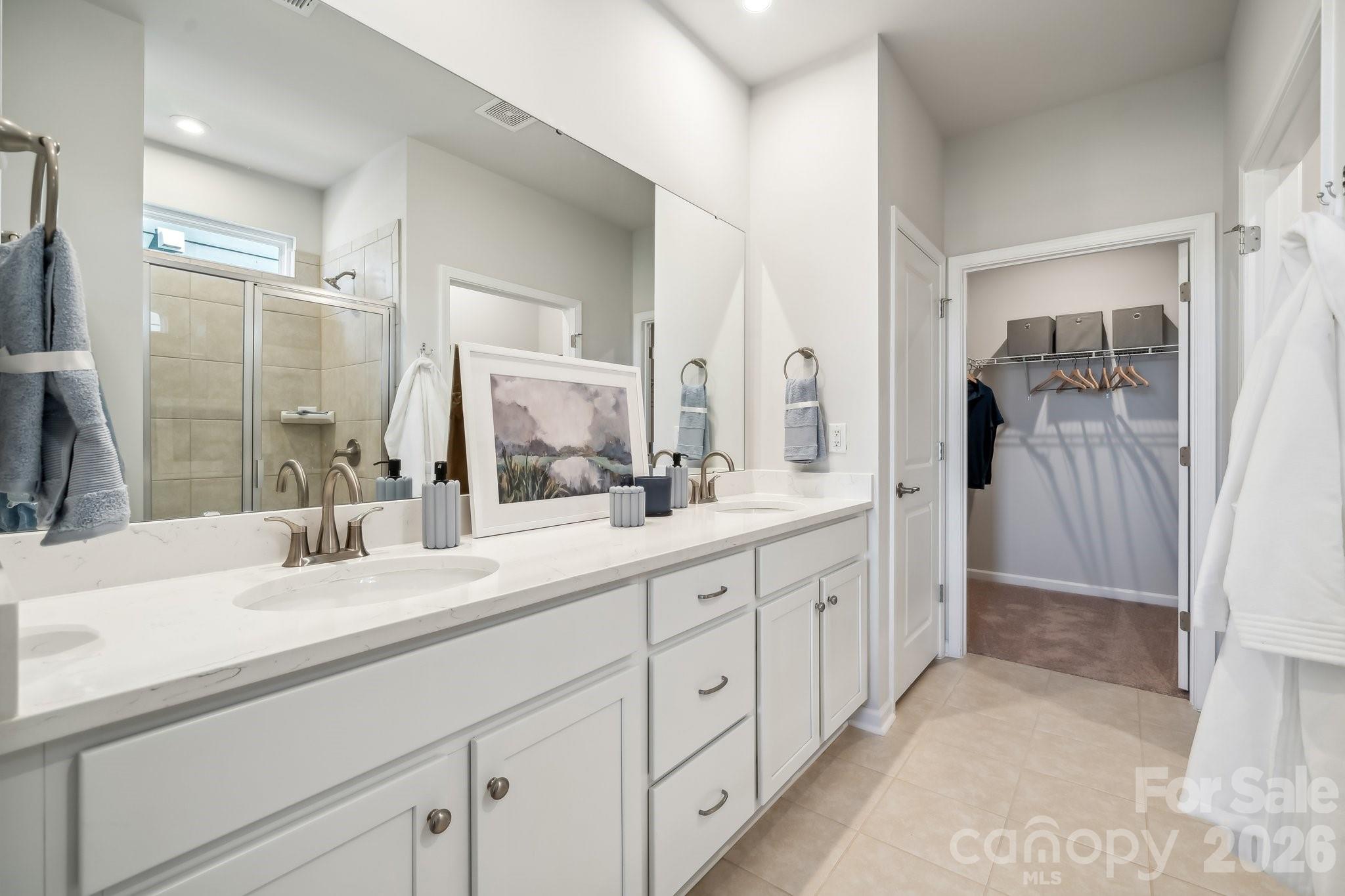 Photo 8 of 4208 Vista Pine Drive, Charlotte, NC