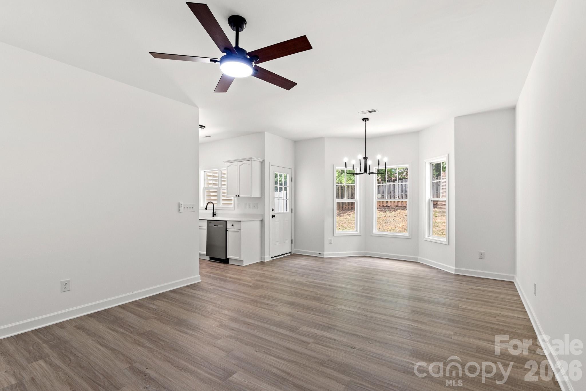 5536 Franklin Springs Circle, Charlotte, NC - photo 7 of 34