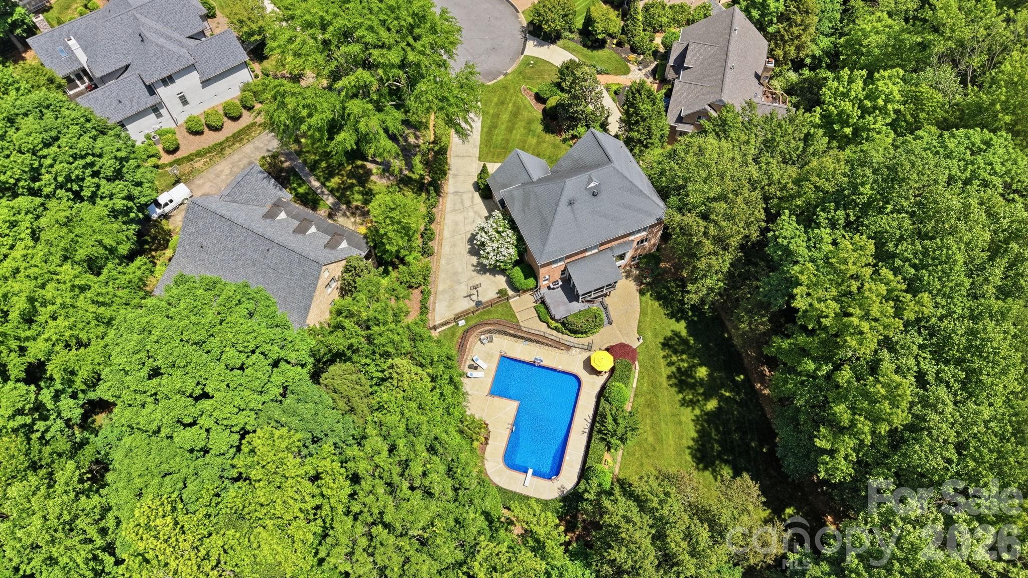 Photo 4 of 6746 Wynfaire Lane, Charlotte, NC