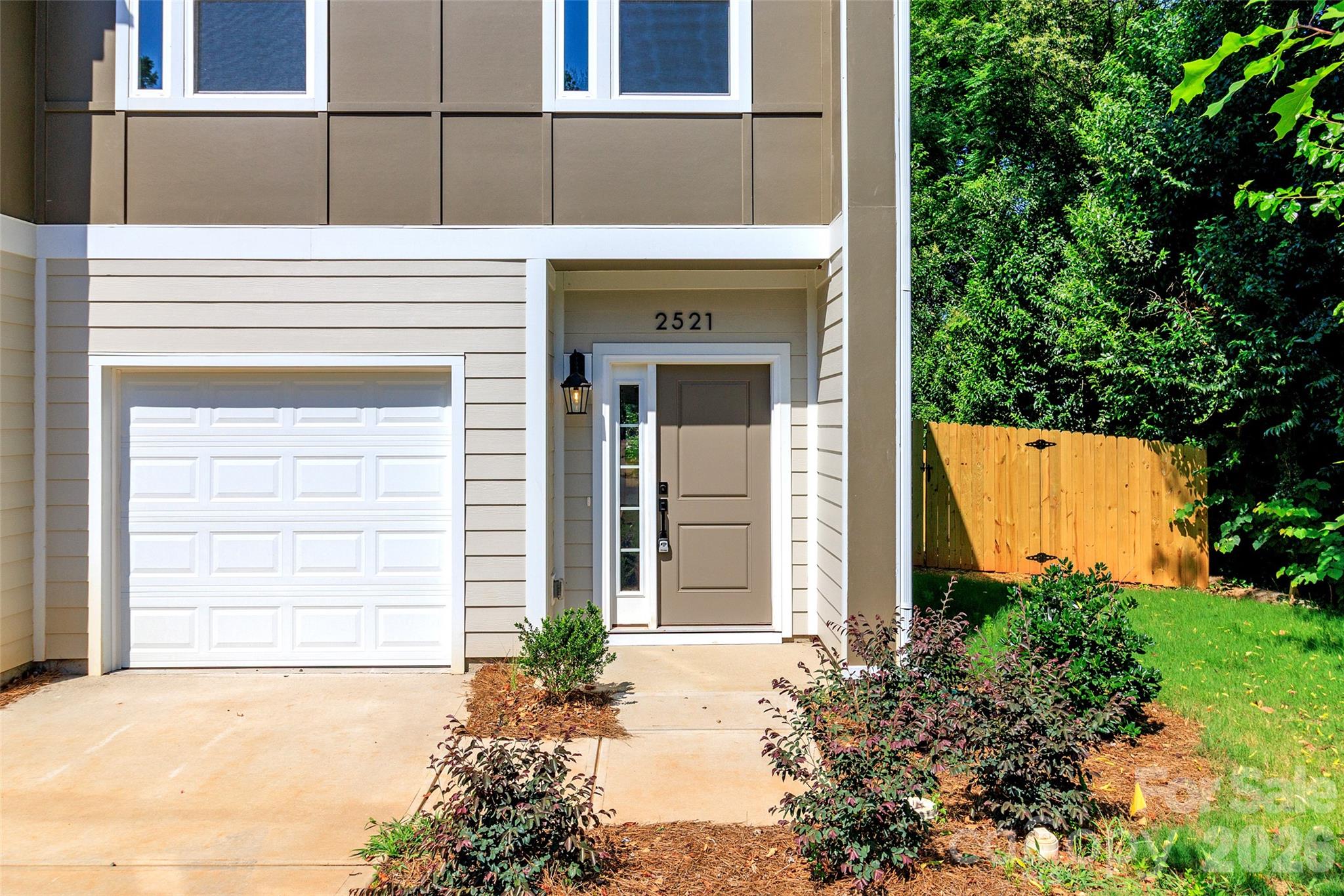 Photo 3 of 2521 Elon Street, Charlotte, NC