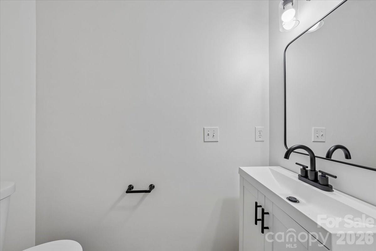 Home for sale at 2622 Billings Park Drive, Charlotte, NC — photo 22 of 48