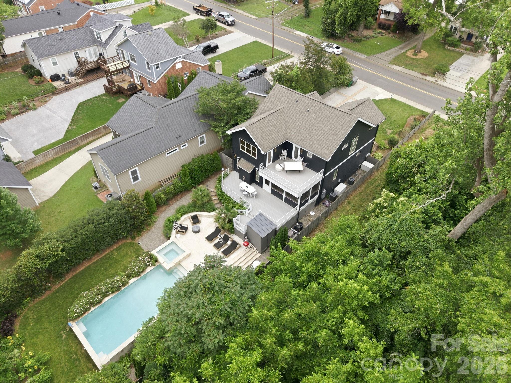 Photo 45 of 3220 Commonwealth Avenue, Charlotte, NC