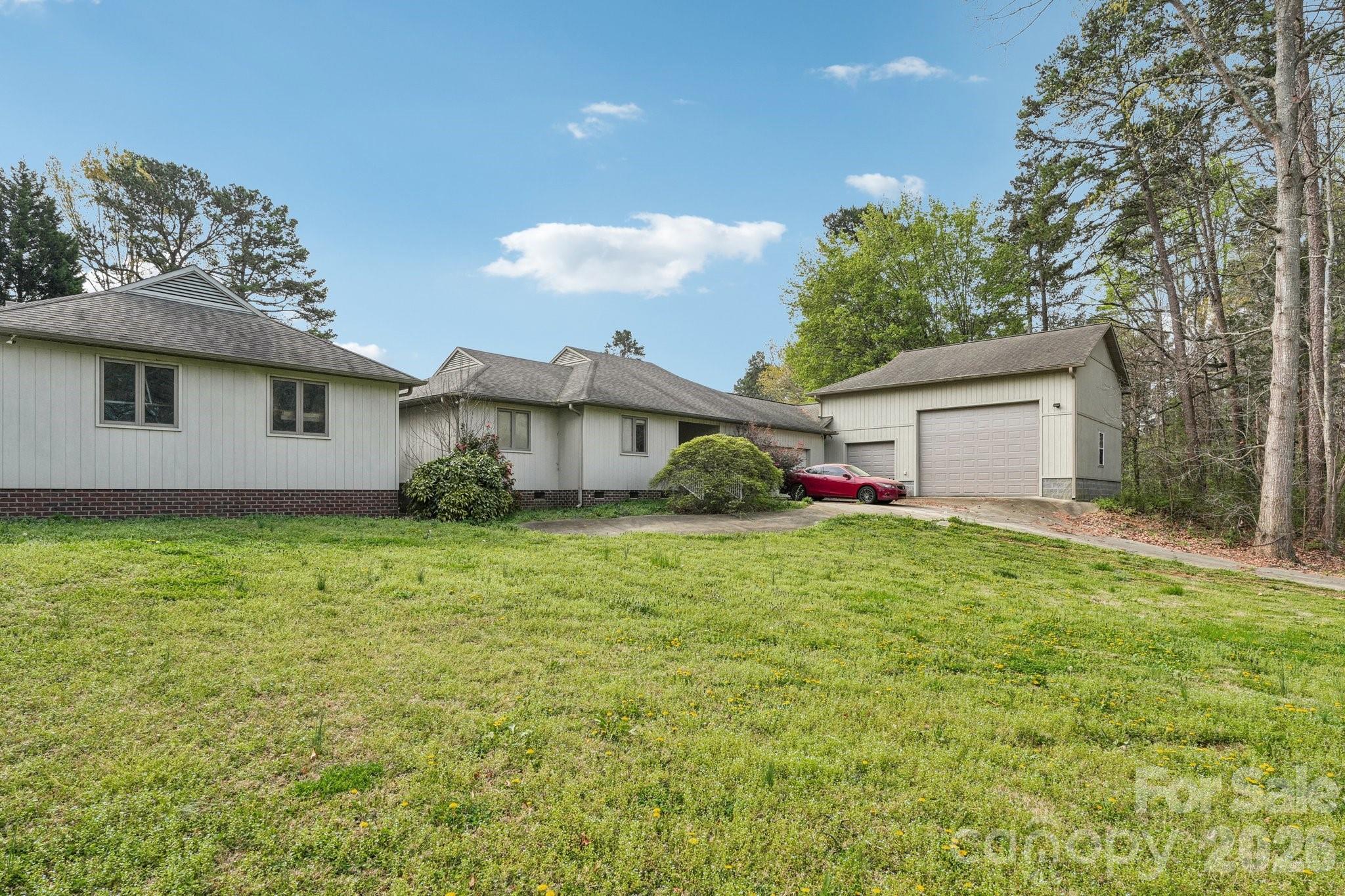 Photo 2 of 425 Lariat Circle, Salisbury, NC