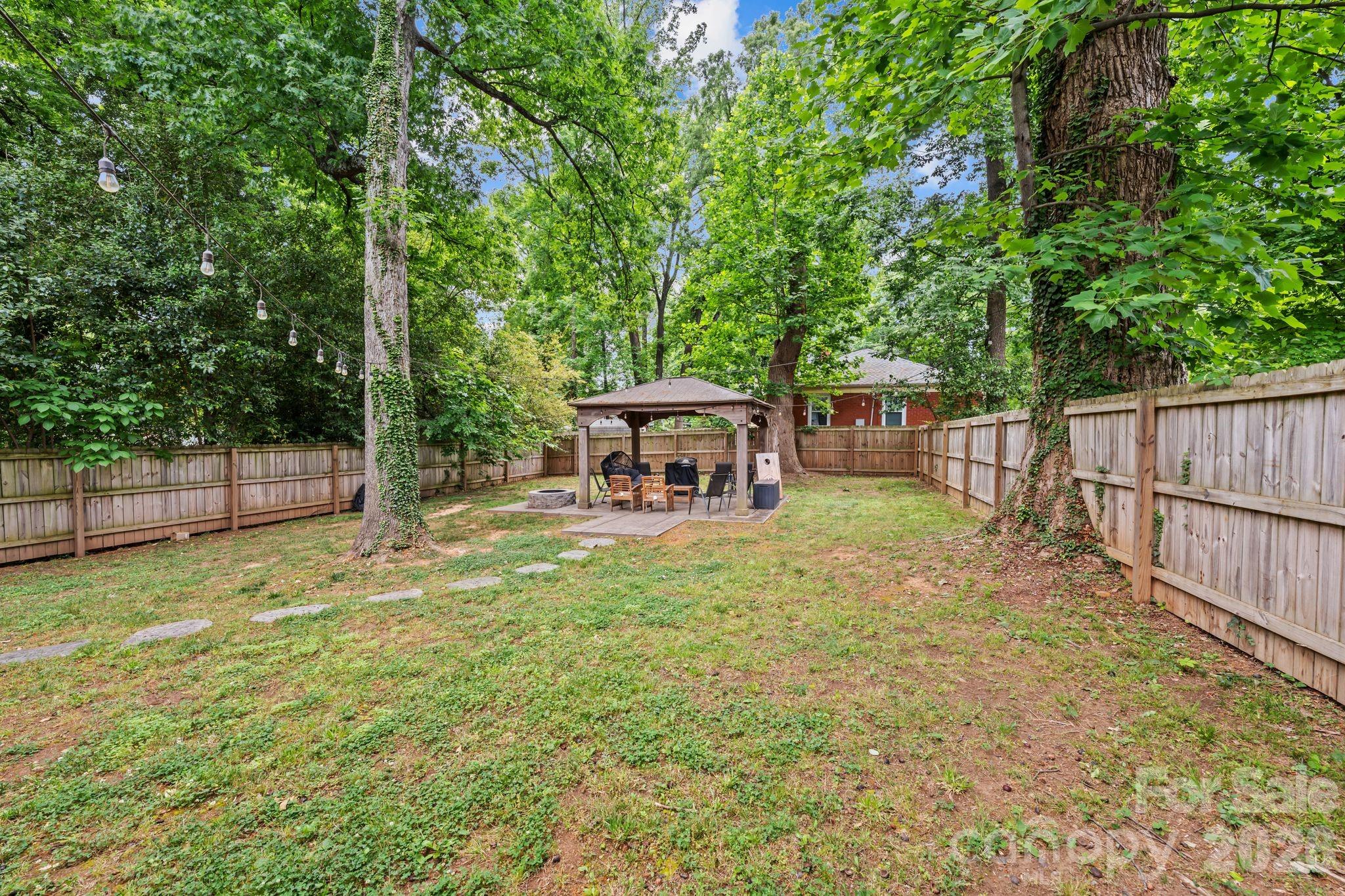 3021 Dogwood Avenue, Charlotte, NC - photo 17 of 19