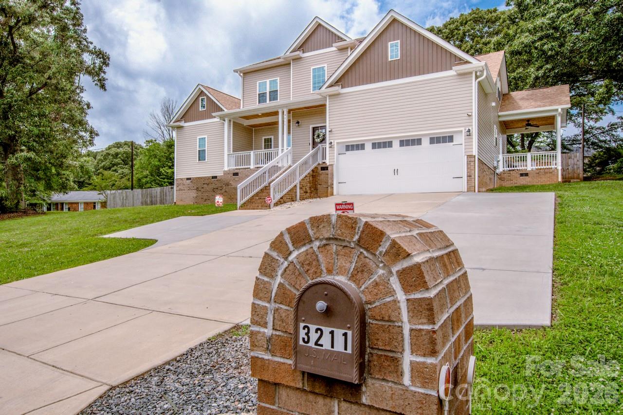 Photo 3 of 3211 Oakdale Road, Charlotte, NC