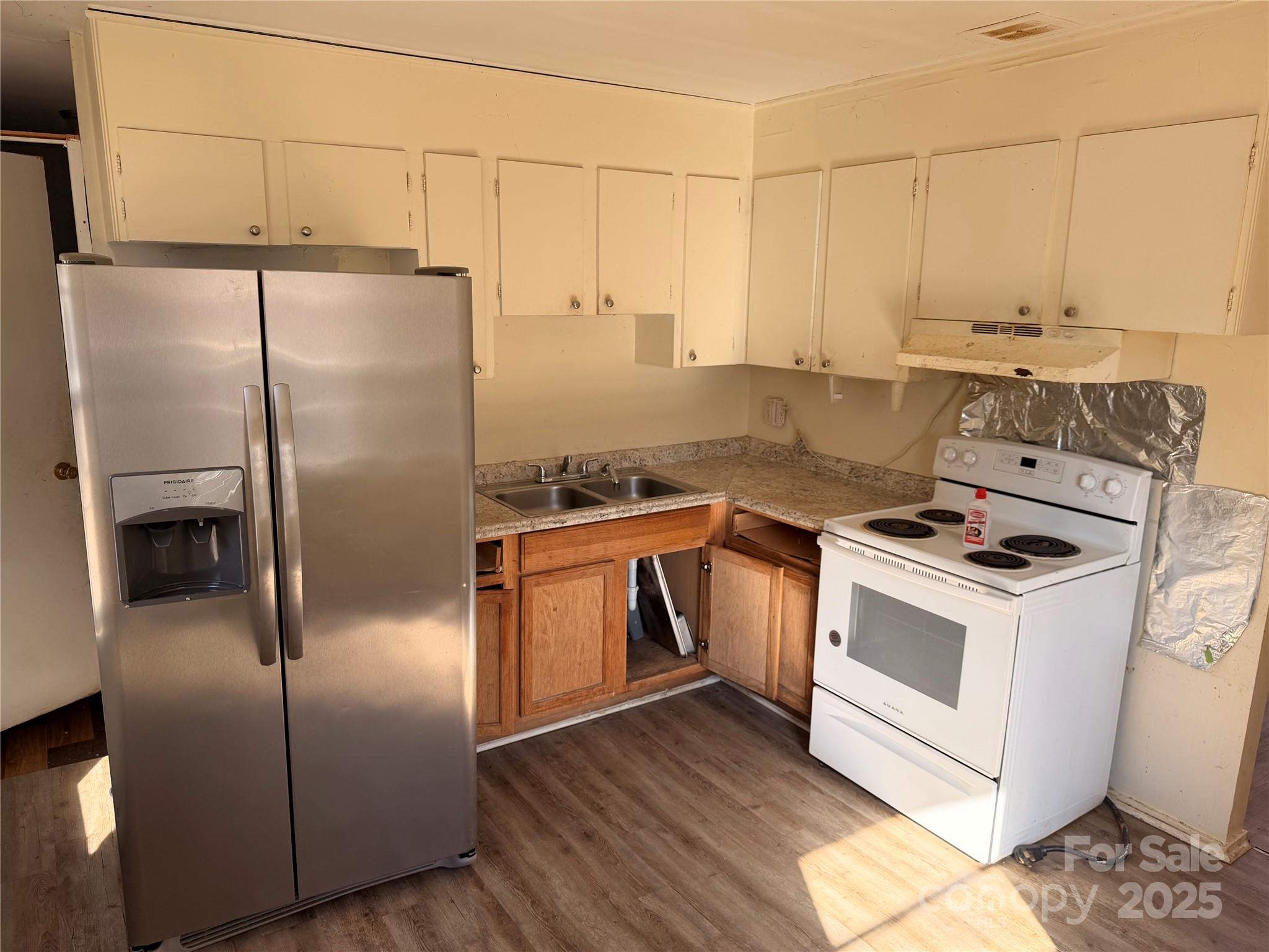 Photo 16 of 828 Tennyson Drive, Charlotte, NC