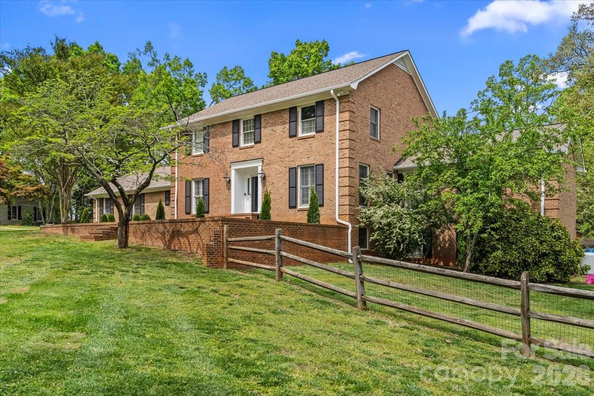 113 Woodstream Circle, Mooresville, NC