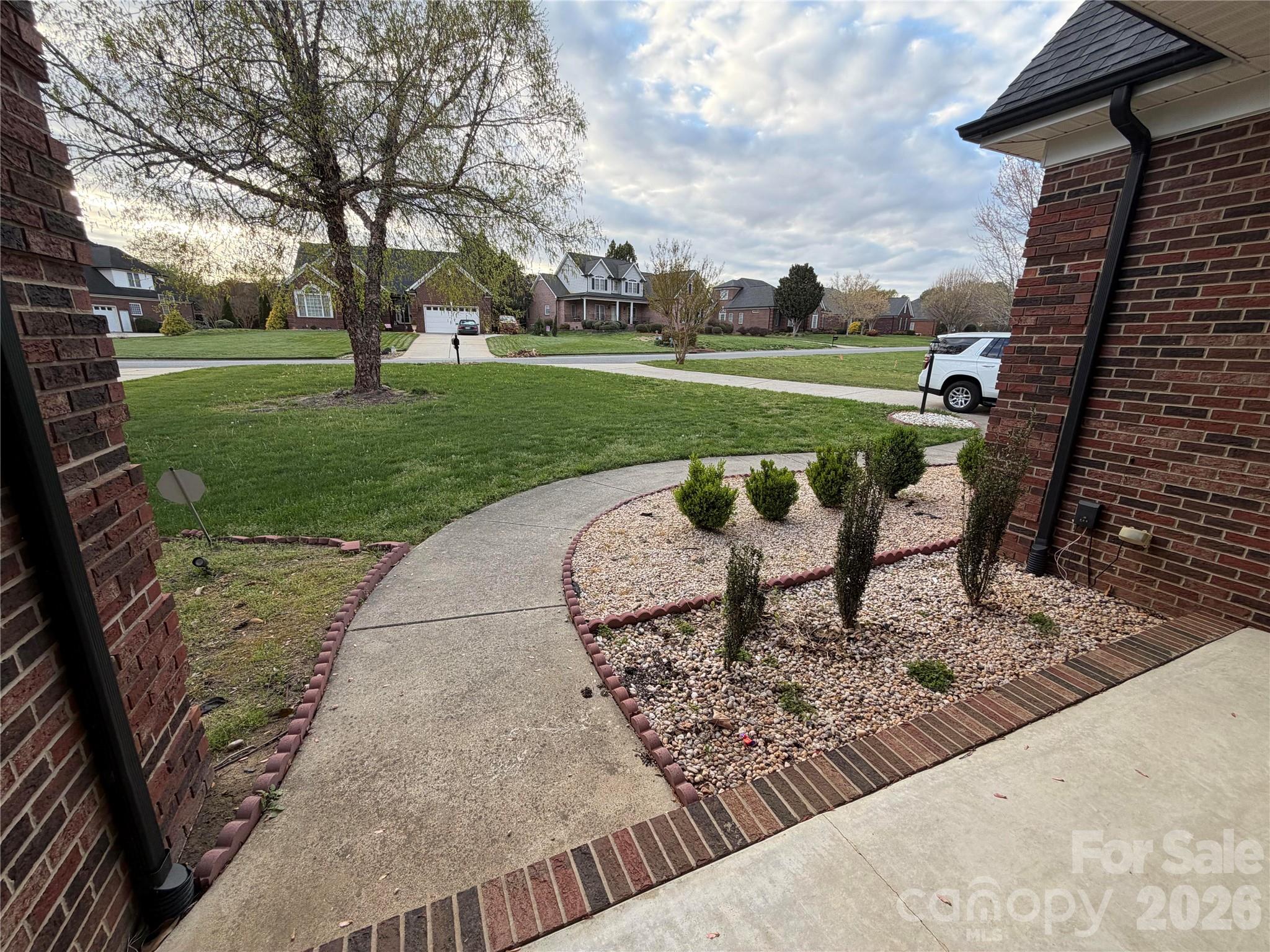 Photo 4 of 7901 Tottenham Drive, Harrisburg, NC