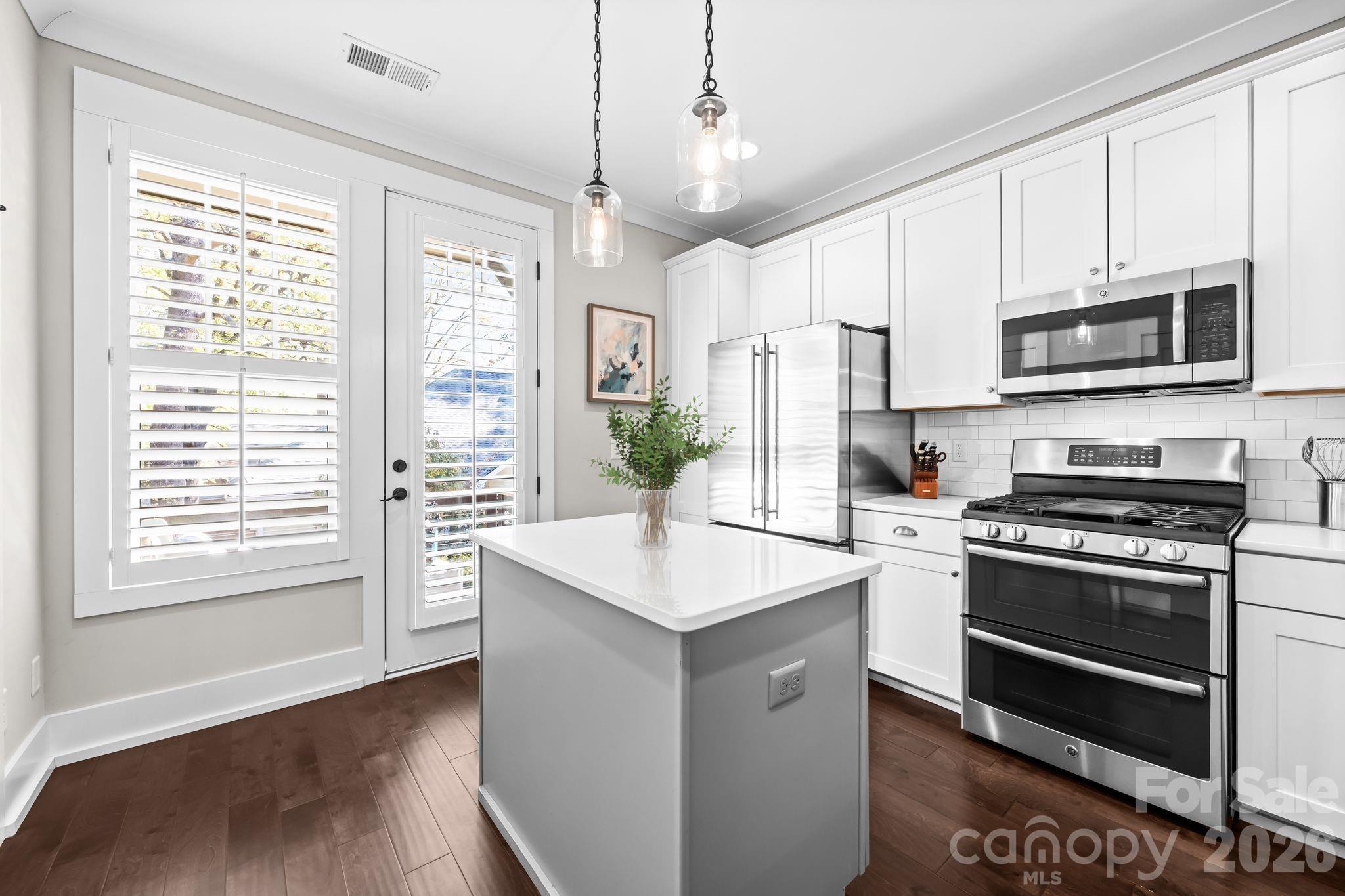 1636 Kenilworth Avenue, Charlotte, NC - photo 10 of 35