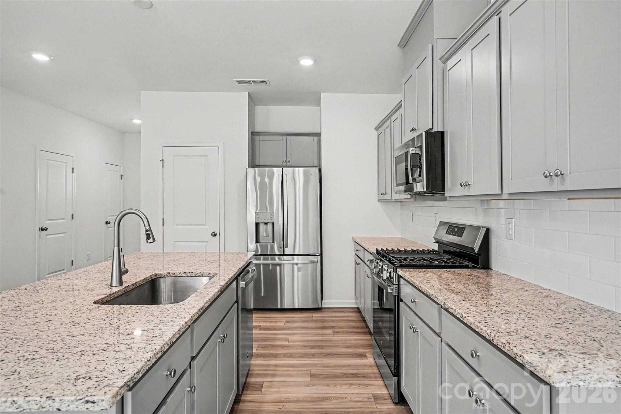 Photo 10 of 4035 Lawnview Drive, Charlotte, NC