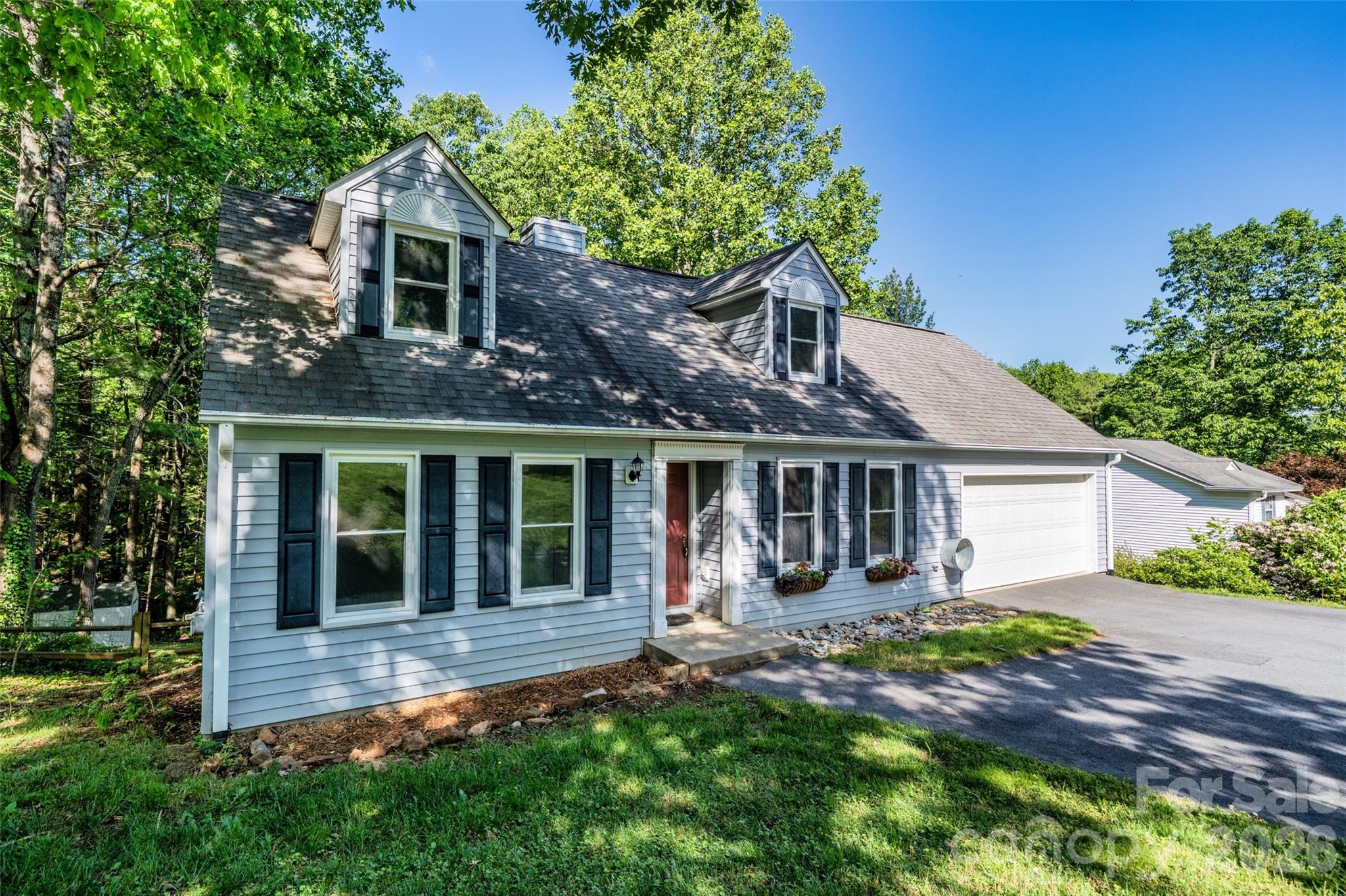 18 Tarragon Place, Flat Rock, NC - photo 2 of 49