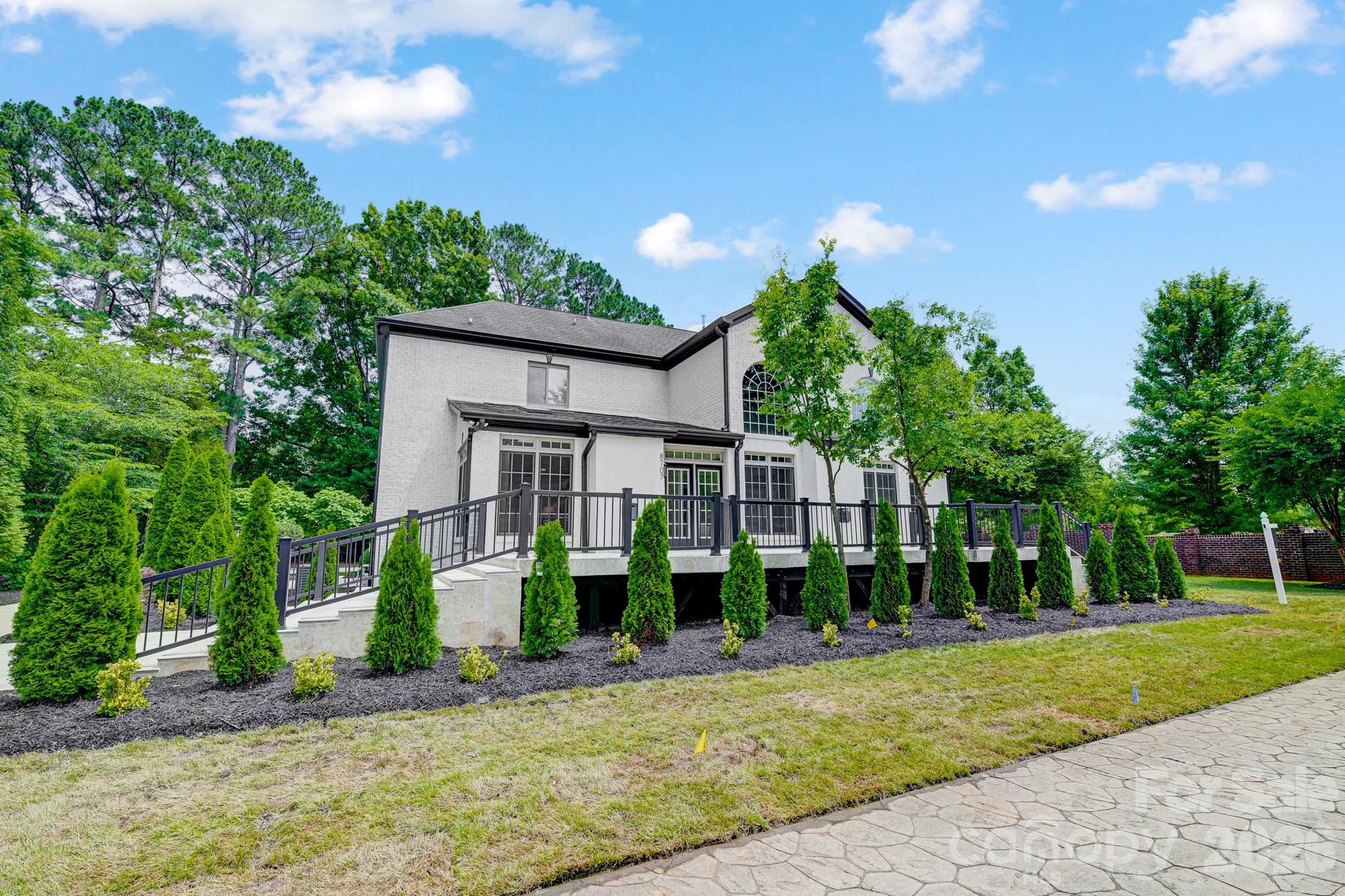 Photo 26 of 8707 Fairview Road, Charlotte, NC