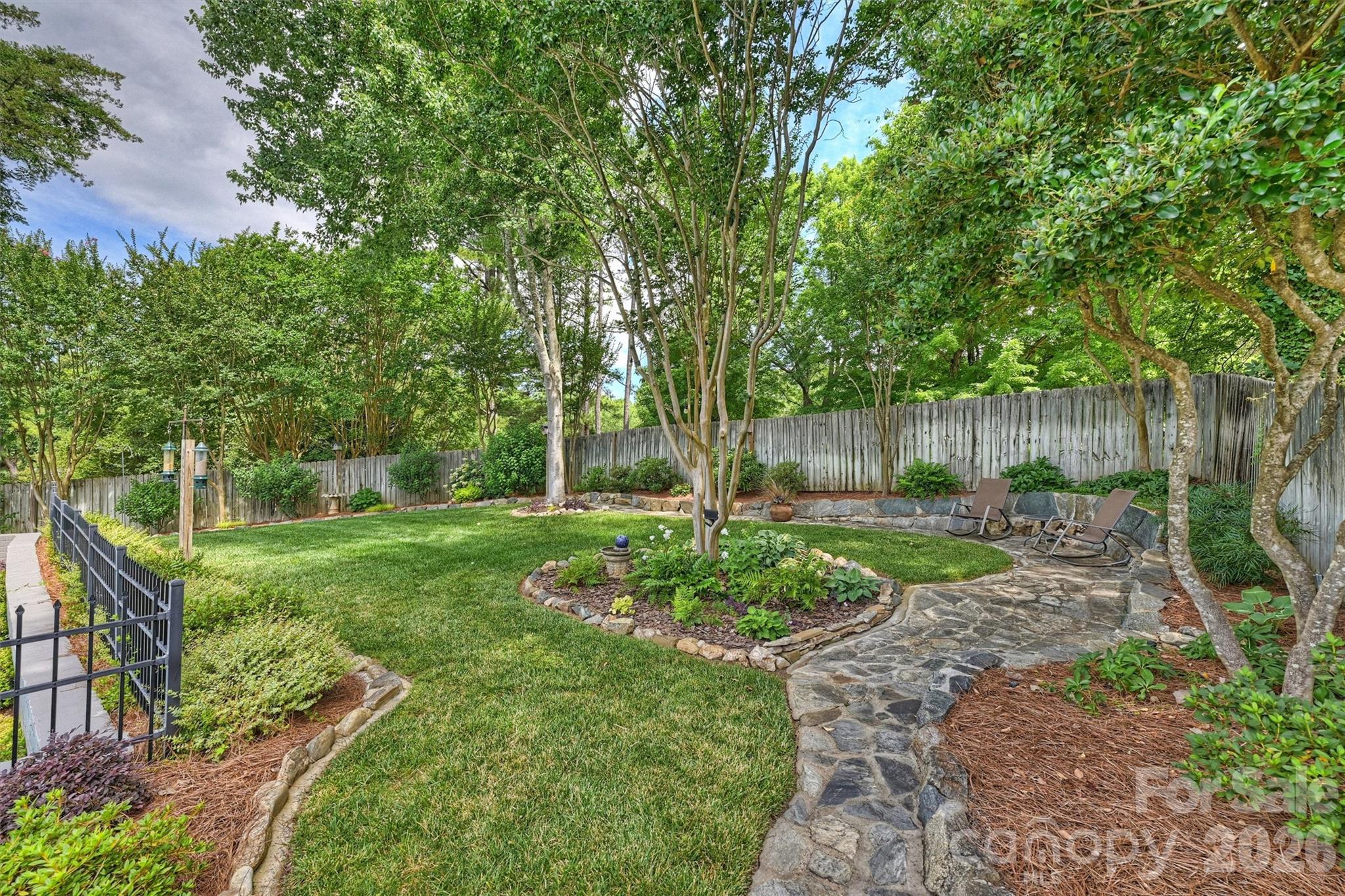 Photo 43 of 4013 Bridgewood Lane, Charlotte, NC